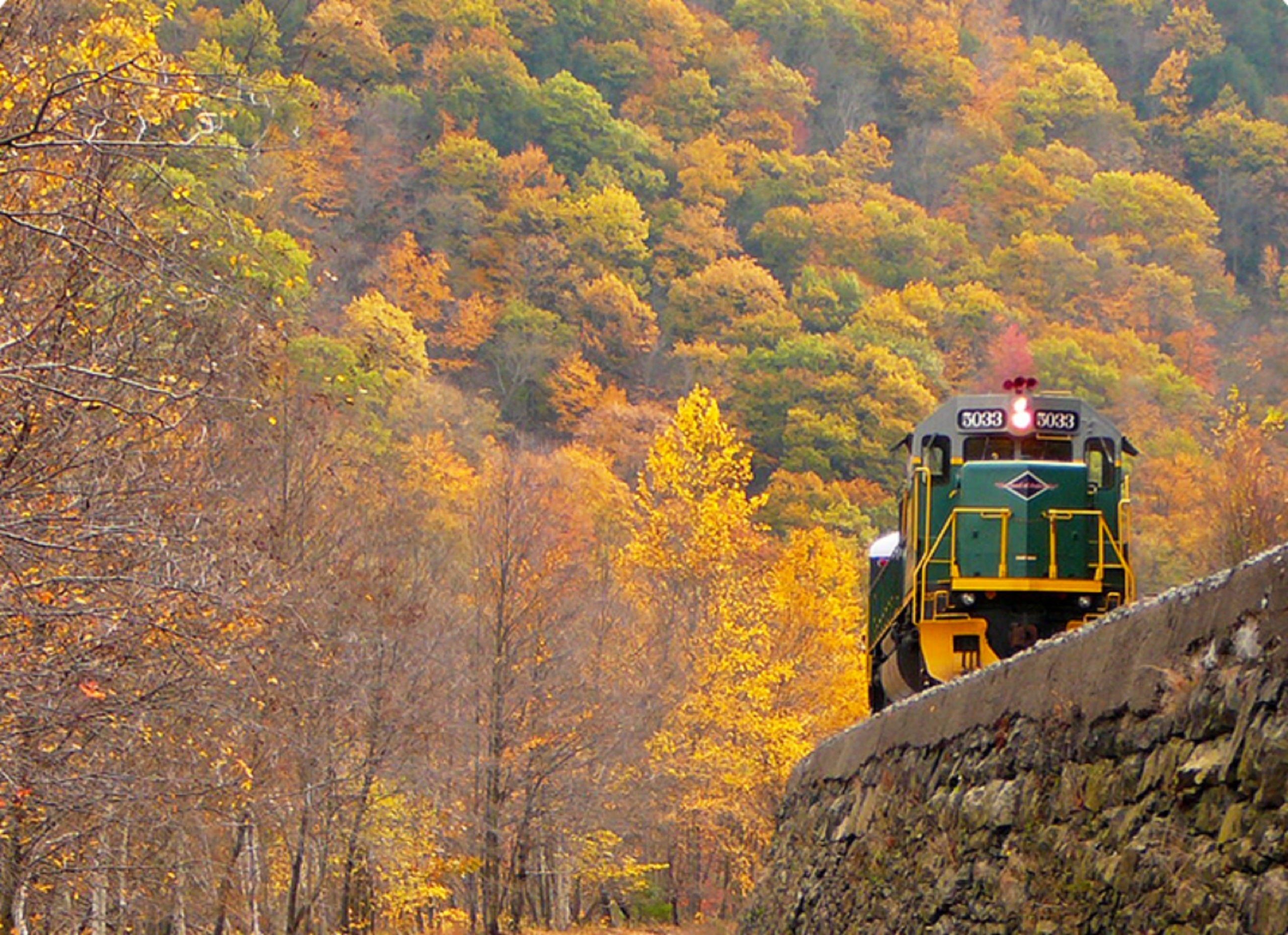 Autumn Train Rides Wallpapers - Wallpaper Cave