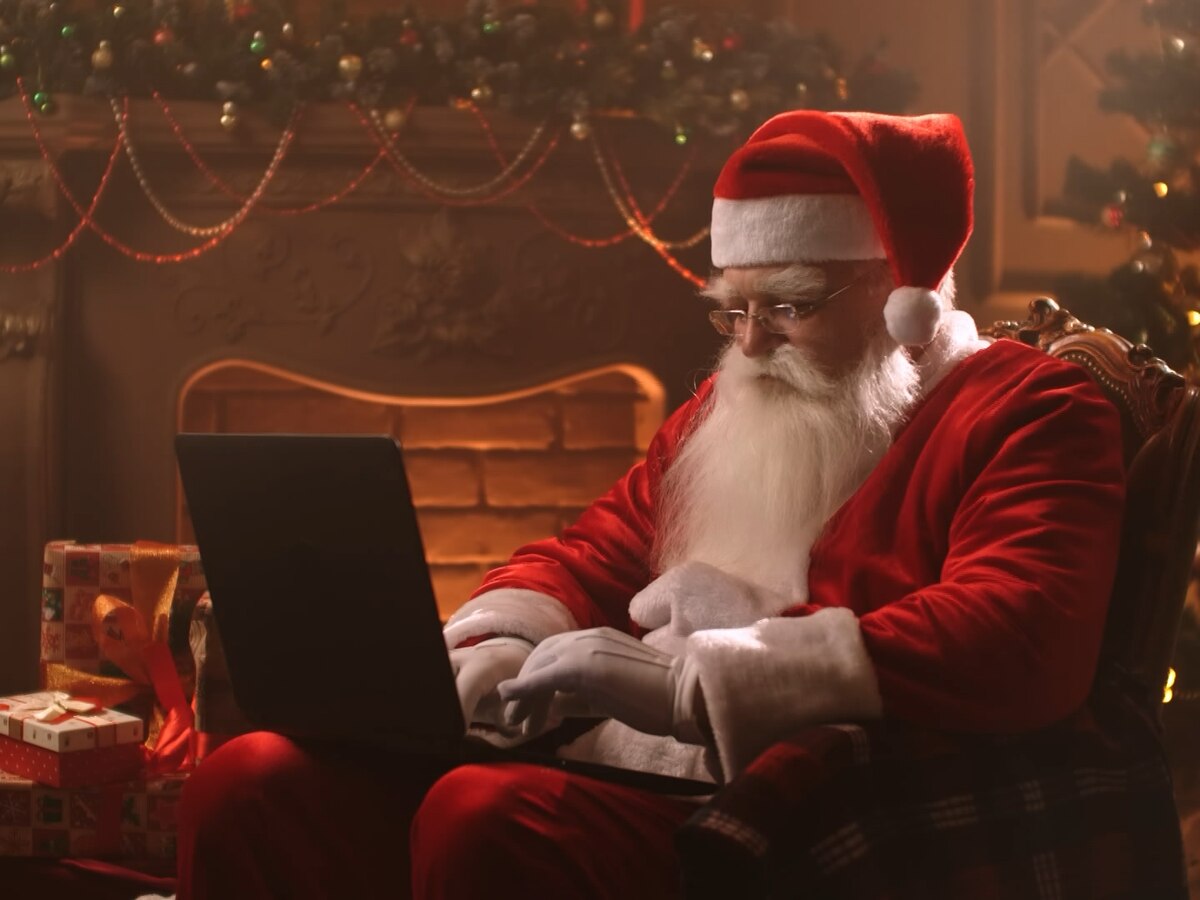 Santa Thinking Wallpapers - Wallpaper Cave