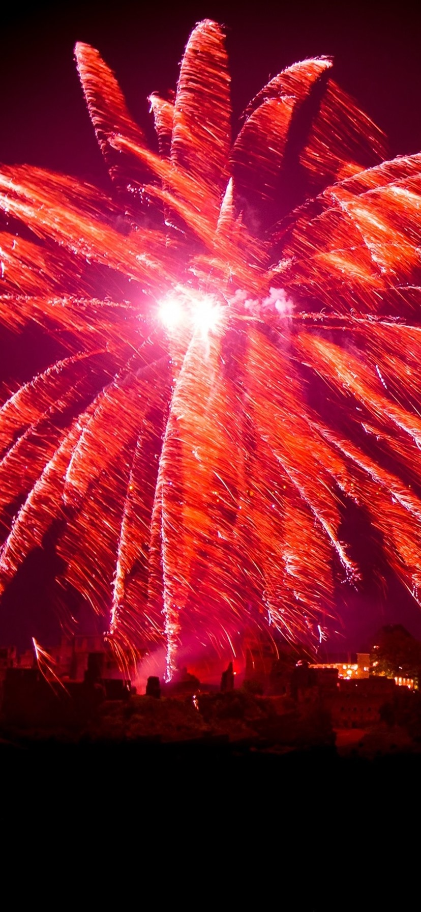 Red Fireworks Wallpapers - Wallpaper Cave