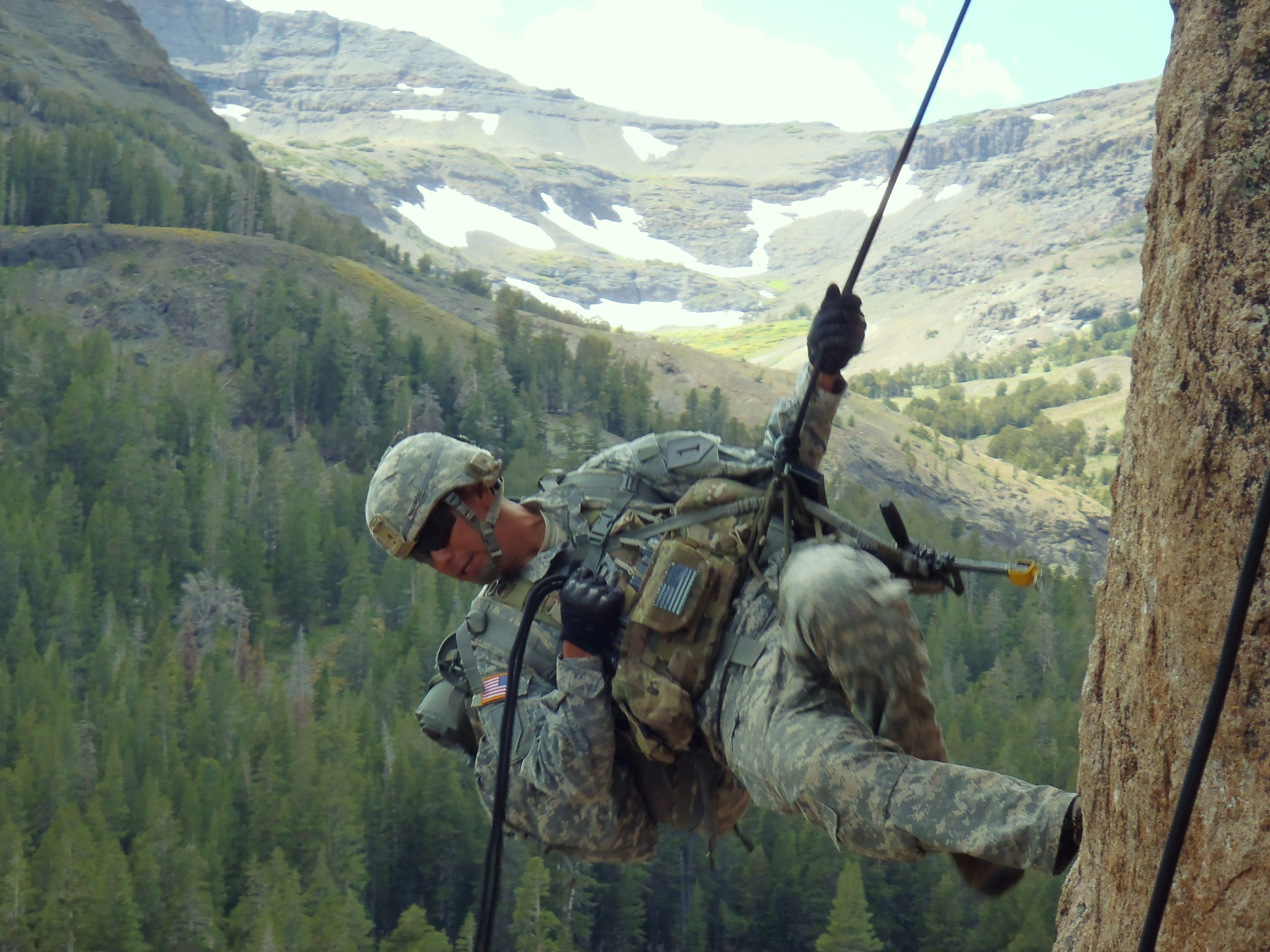 Rappelling Soldiers Wallpapers - Wallpaper Cave