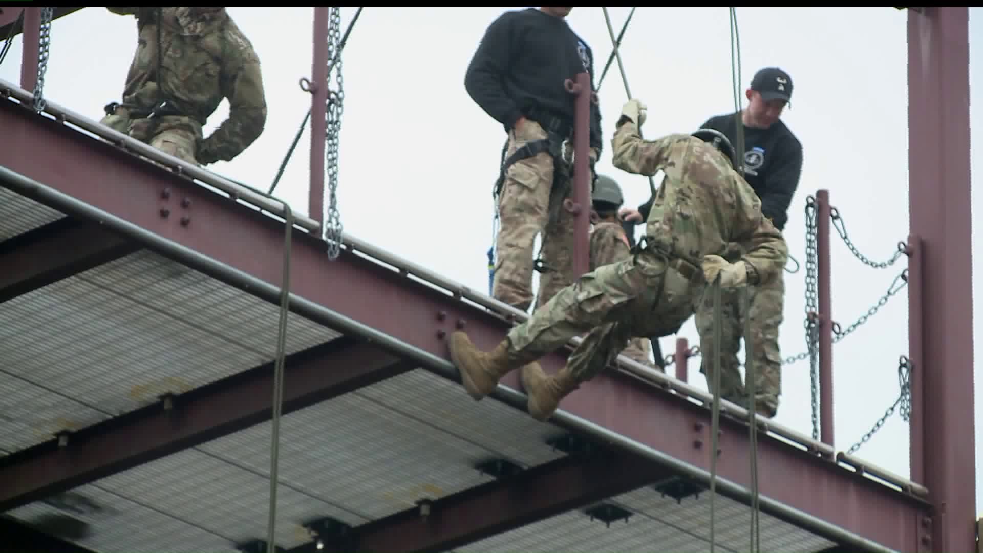 Rappelling Soldiers Wallpapers - Wallpaper Cave