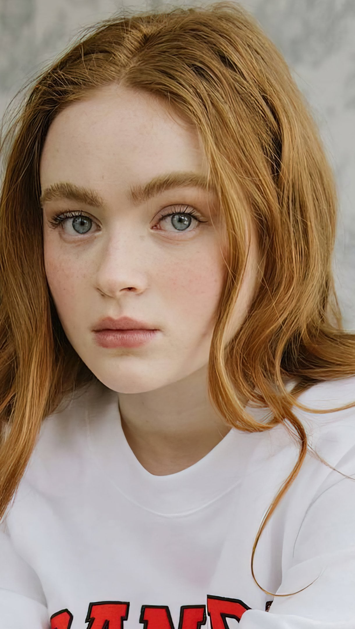 Sadie Sink Aesthetic Wallpapers - Wallpaper Cave