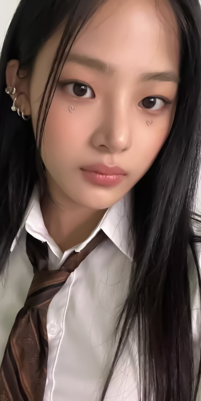 Hanni Wallpapers - Wallpaper Cave