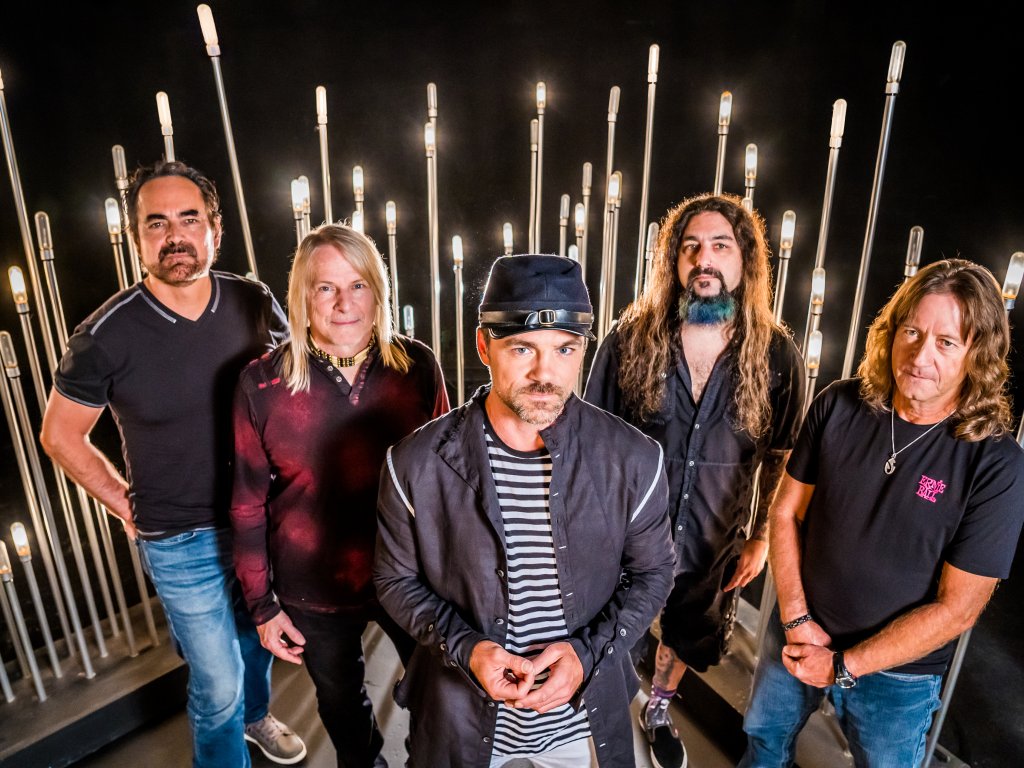 Flying Colors Wallpapers - Wallpaper Cave