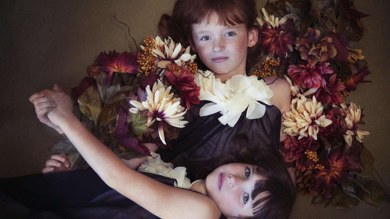 Cute White Twins Wallpapers - Wallpaper Cave