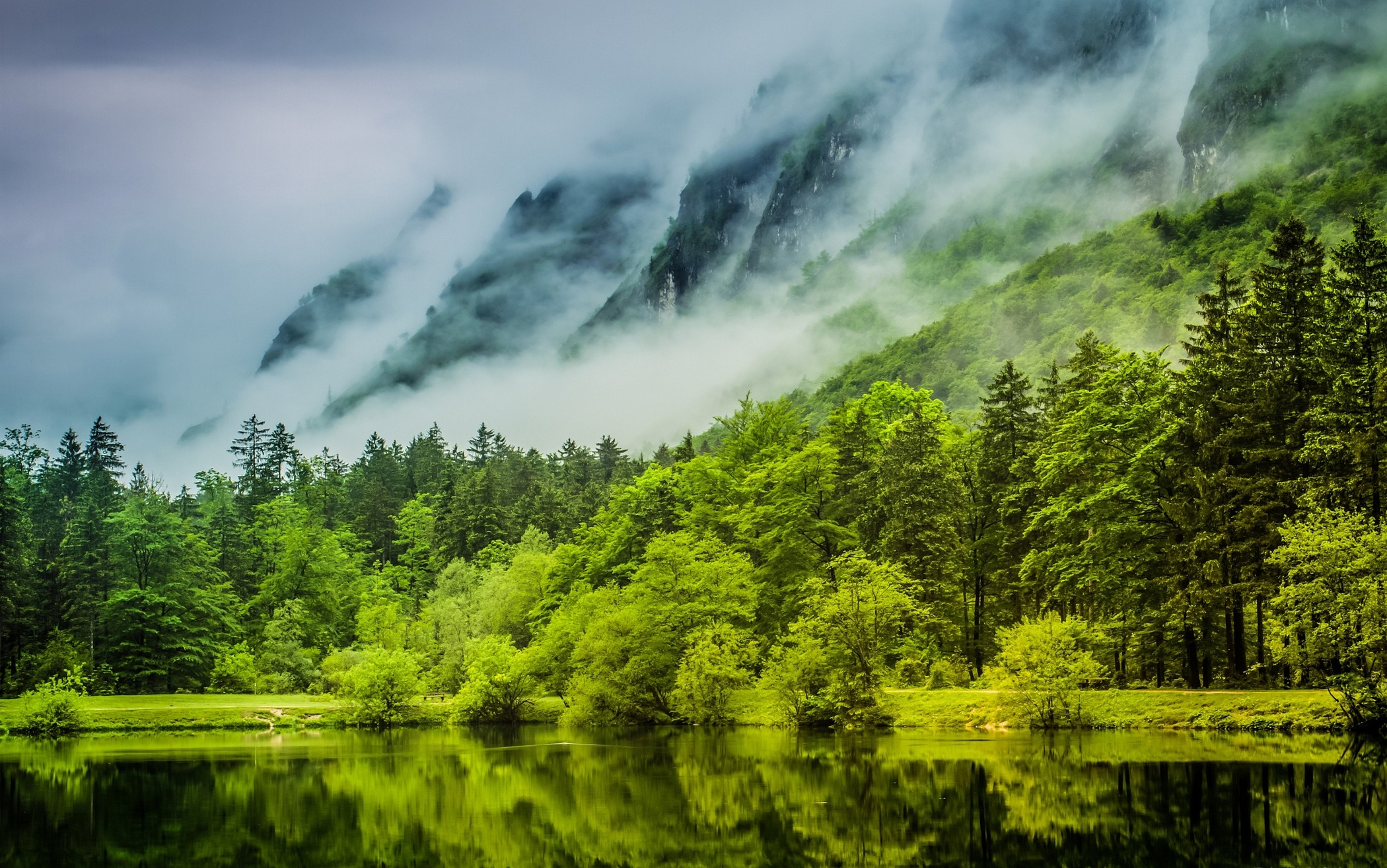 Foggy Spring Mountains Wallpapers - Wallpaper Cave