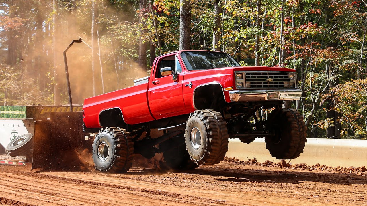 Square Body Trucks Wallpapers - Wallpaper Cave