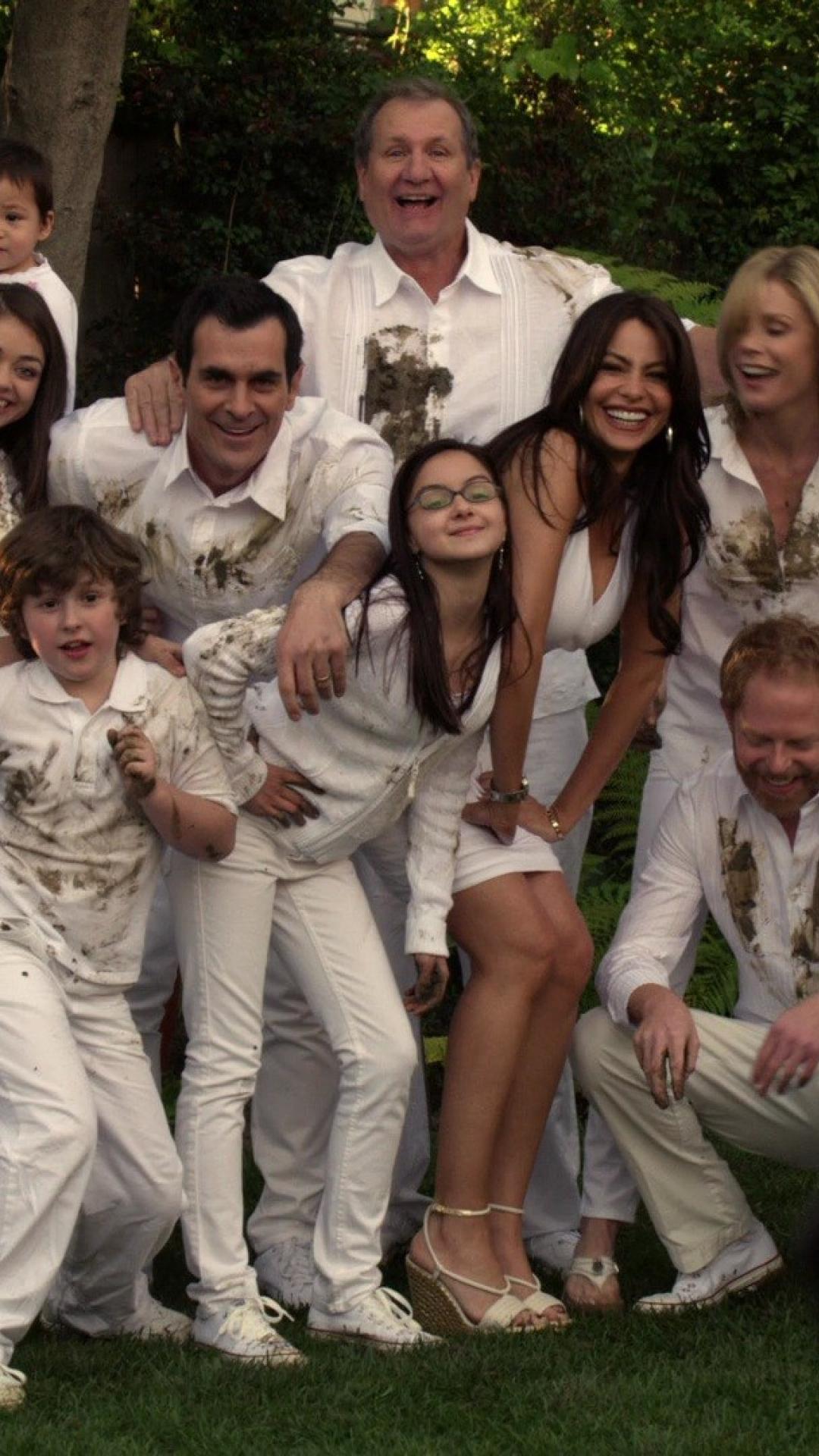 Modern Family Aesthetic Wallpapers - Wallpaper Cave