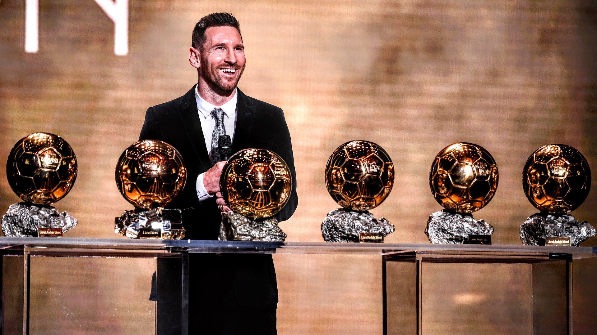 Messi Suit Wallpapers - Wallpaper Cave