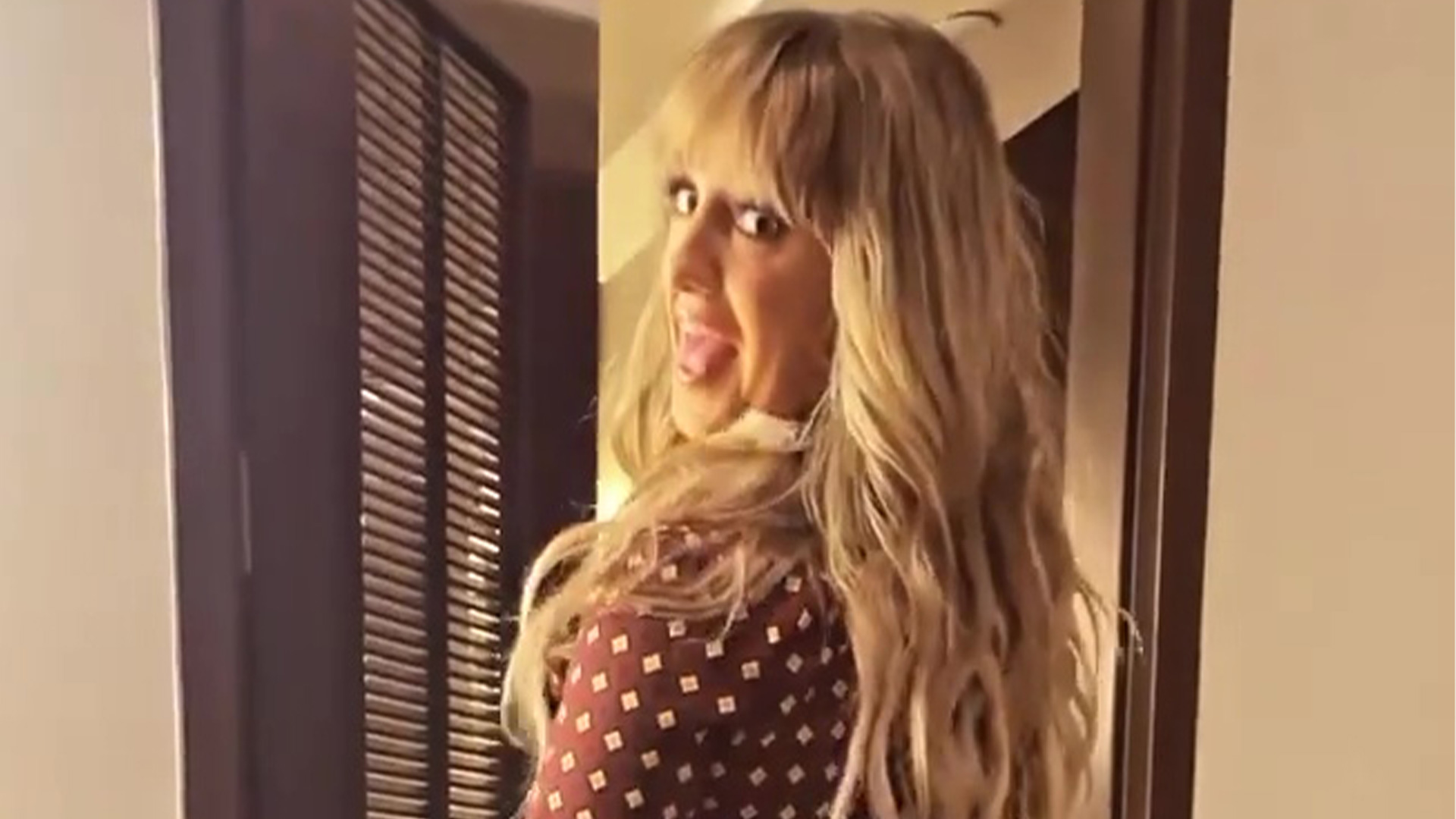 Lainey Wilson Wallpapers - Wallpaper Cave