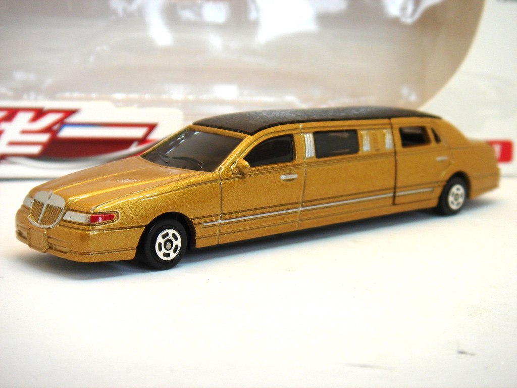 Gold Limo Wallpapers - Wallpaper Cave