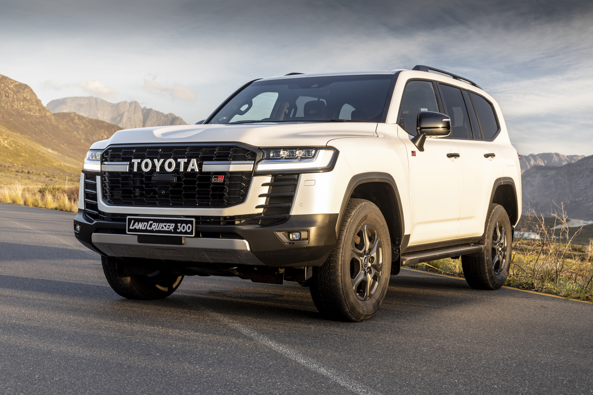 LC 300 Wallpapers - Wallpaper Cave