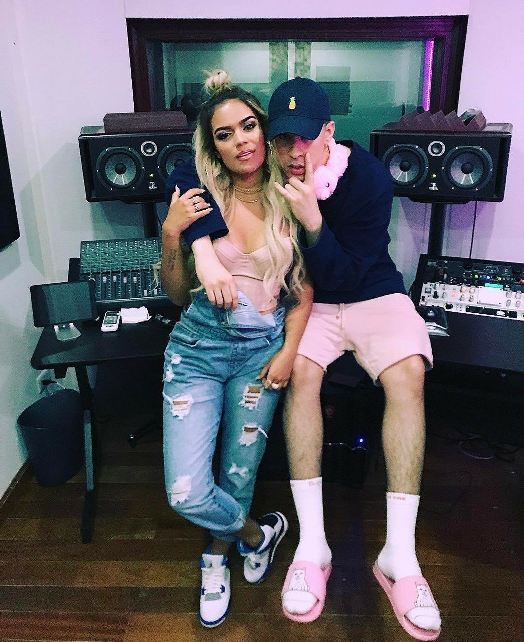Karol G And Bad Bunny Wallpapers - Wallpaper Cave