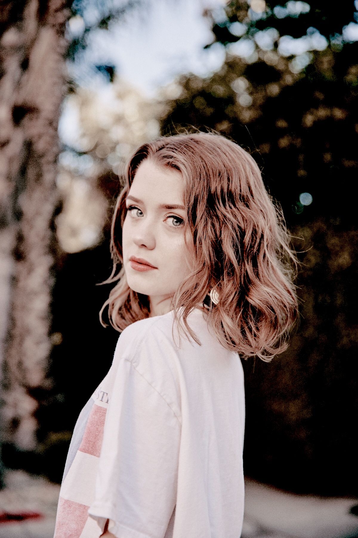 Maisie Peters Aesthetic Wallpapers - Wallpaper Cave