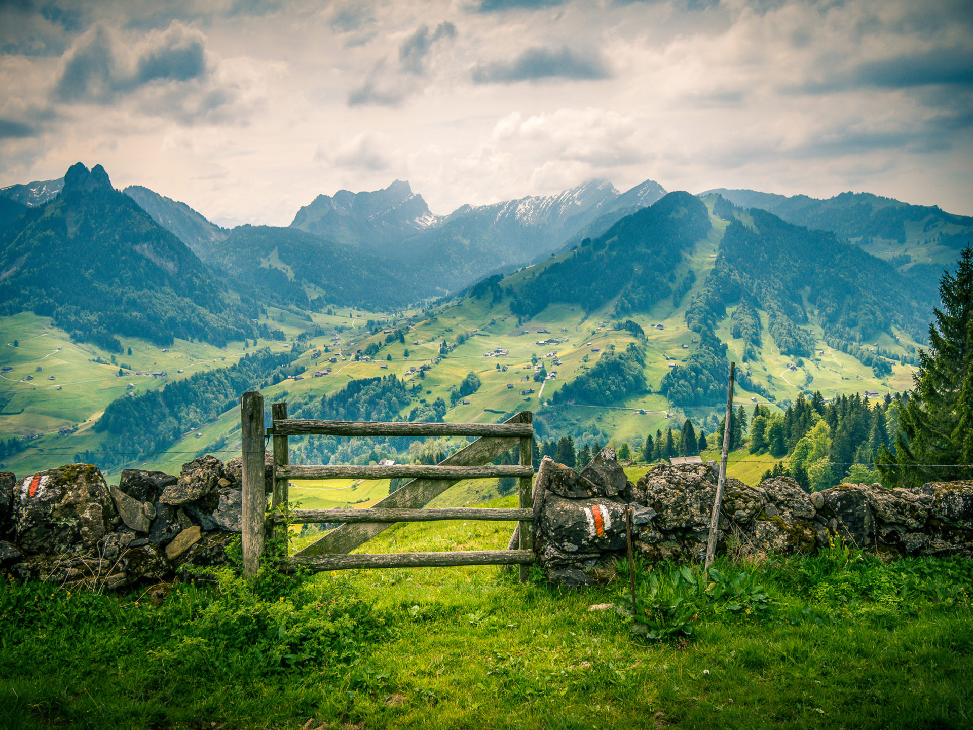 Cloudy Spring Wallpapers - Wallpaper Cave