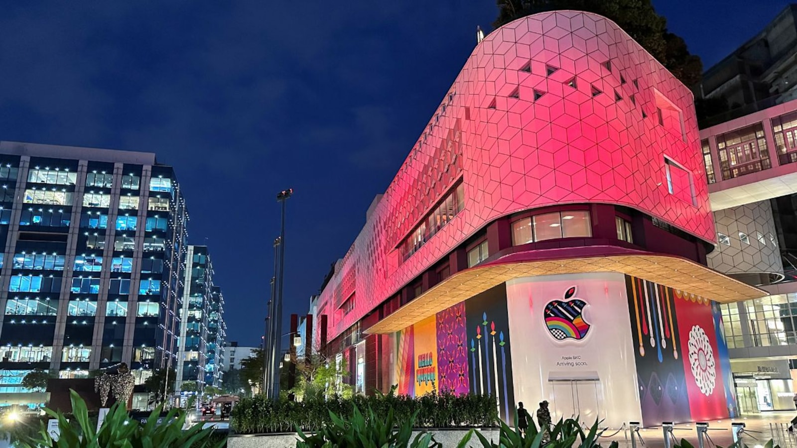 Apple Saket Wallpapers - Wallpaper Cave