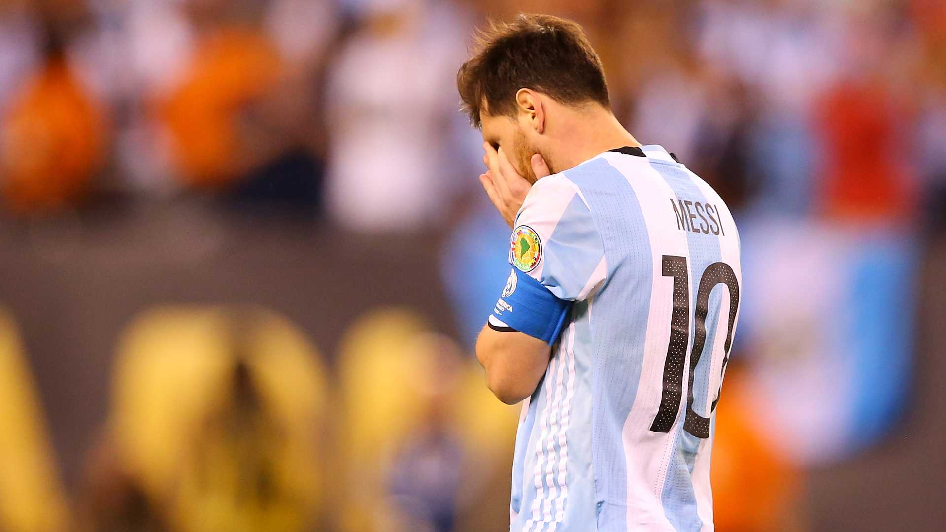 Messi Crying Wallpapers - Wallpaper Cave