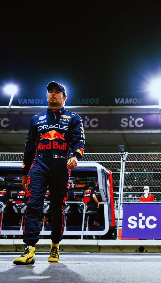 Checo Perez iPhone 14 Plus Wallpapers - Wallpaper Cave