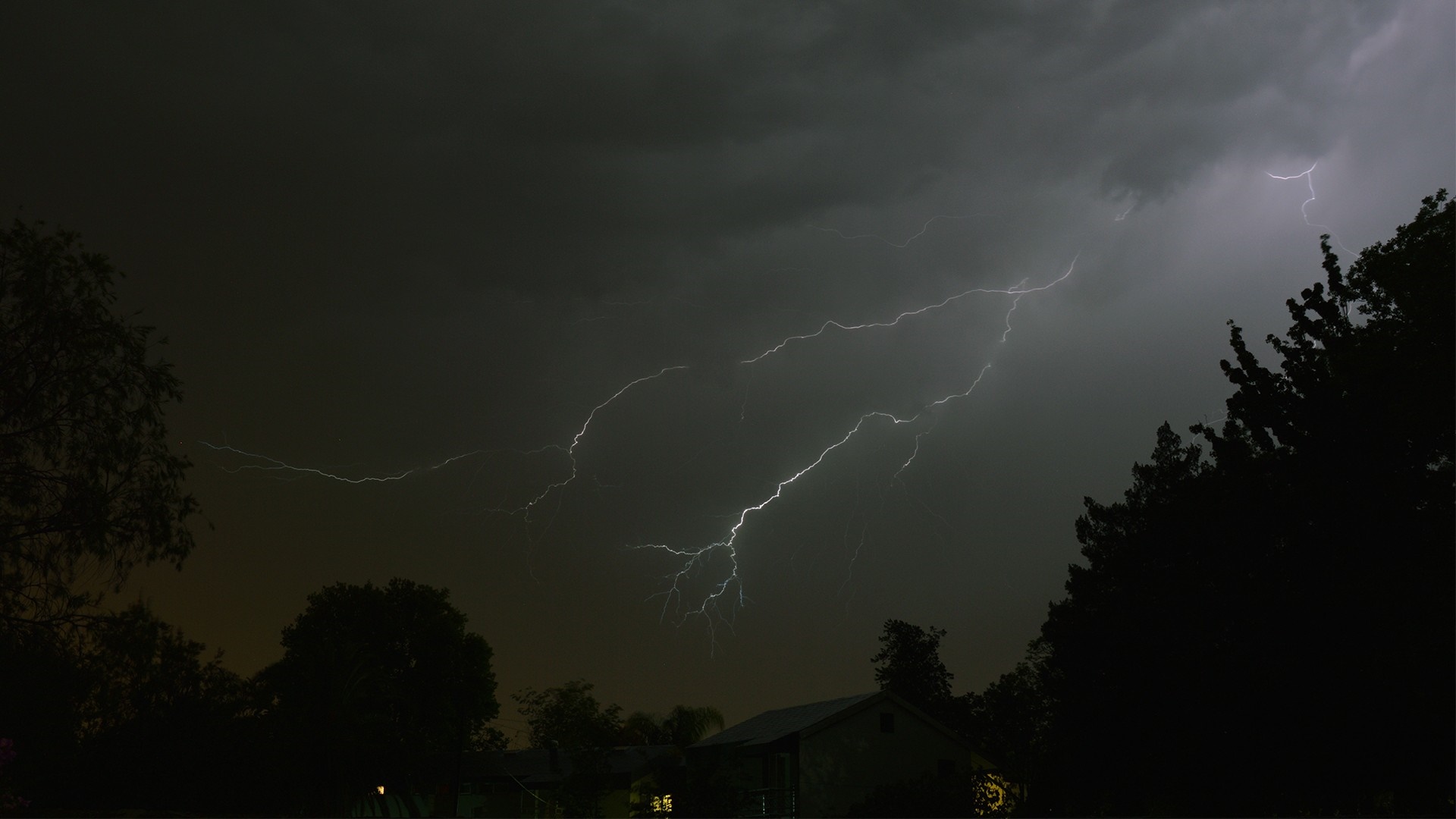 Rain And Thunder Wallpapers - Wallpaper Cave