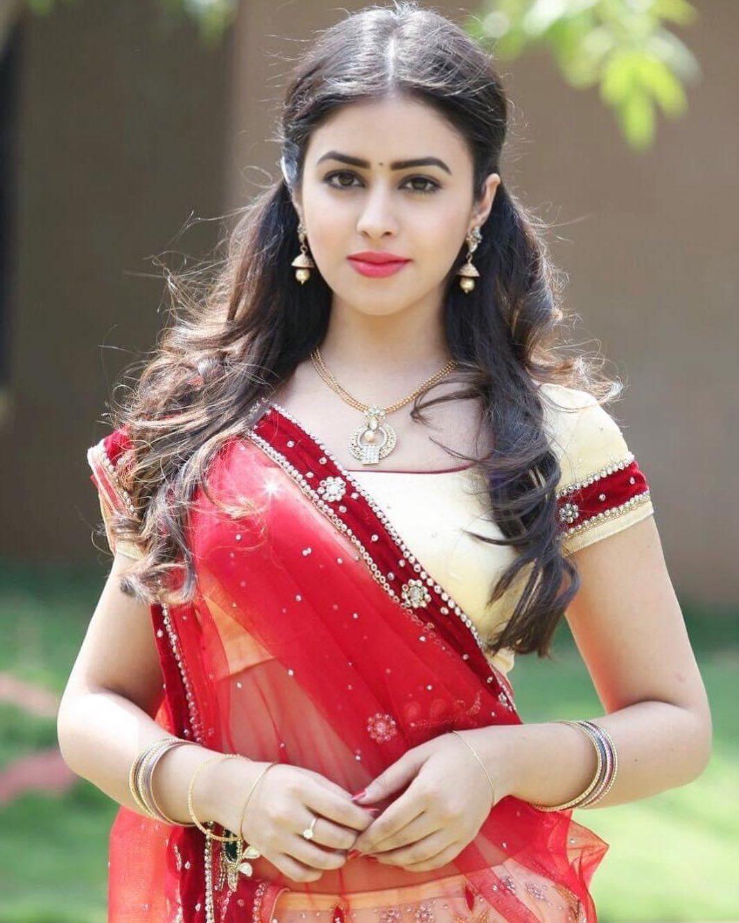 Shobhita Rana Wallpapers - Wallpaper Cave