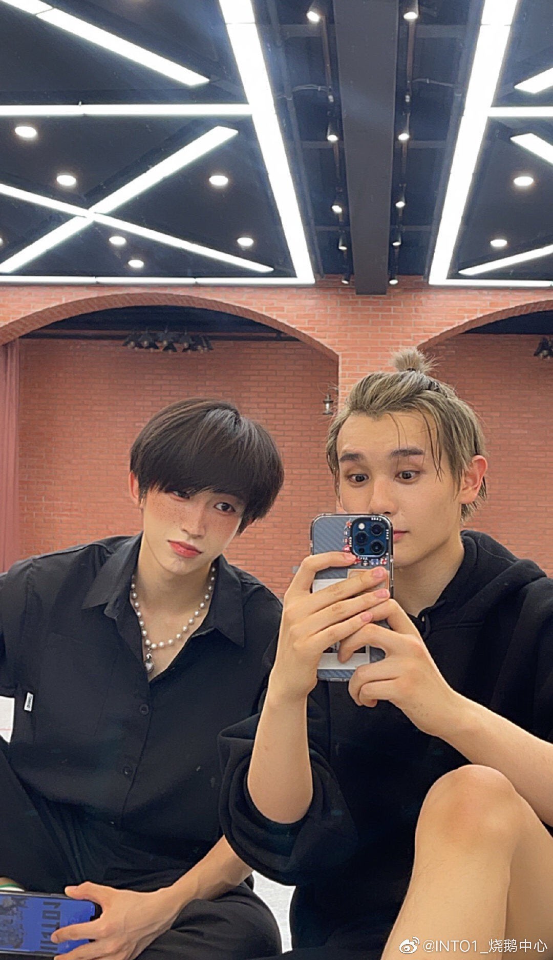 Into1 Wallpapers - Wallpaper Cave