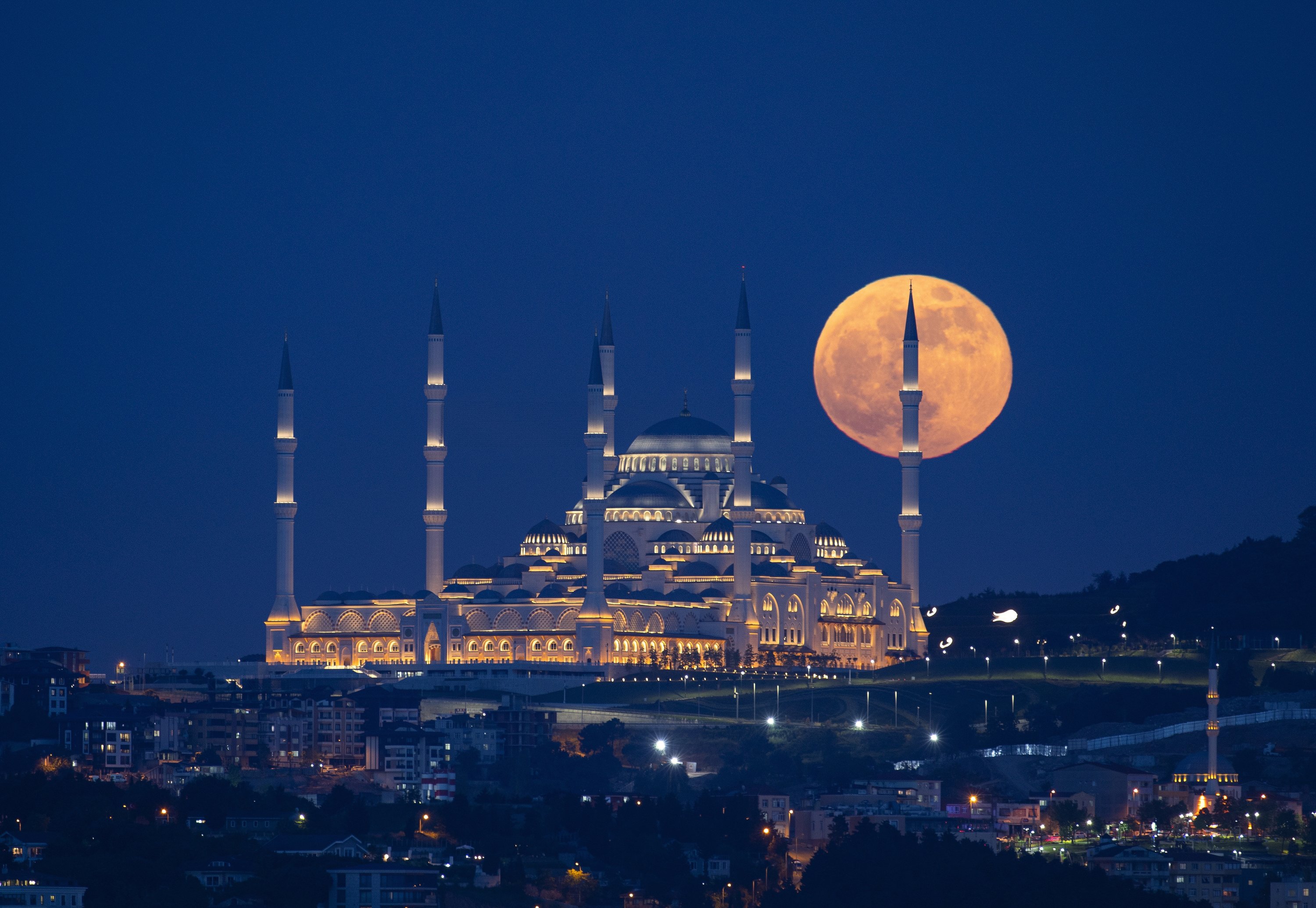 Istanbul Night Wallpapers - Wallpaper Cave