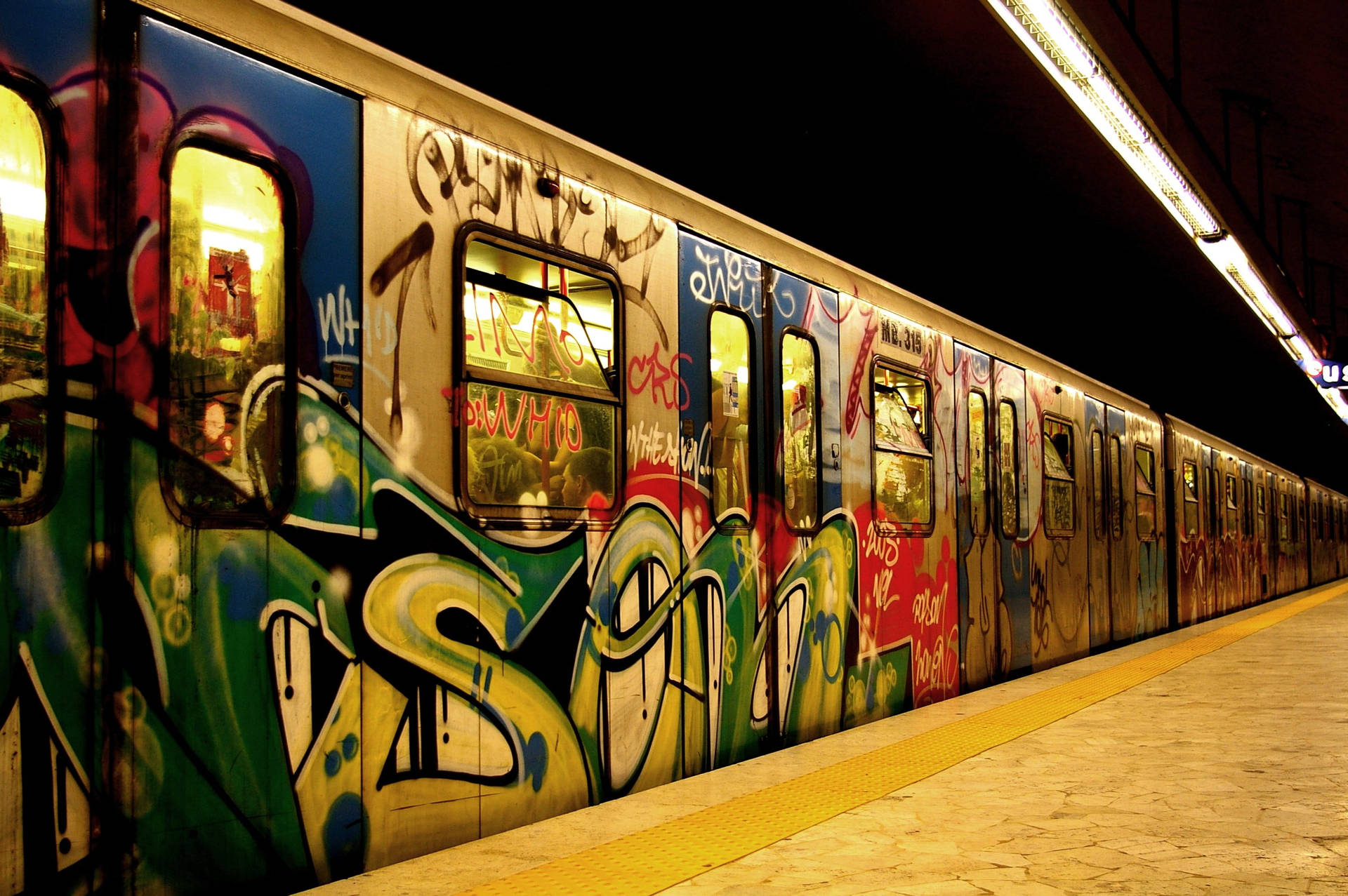 Graffiti Train Wallpapers - Wallpaper Cave