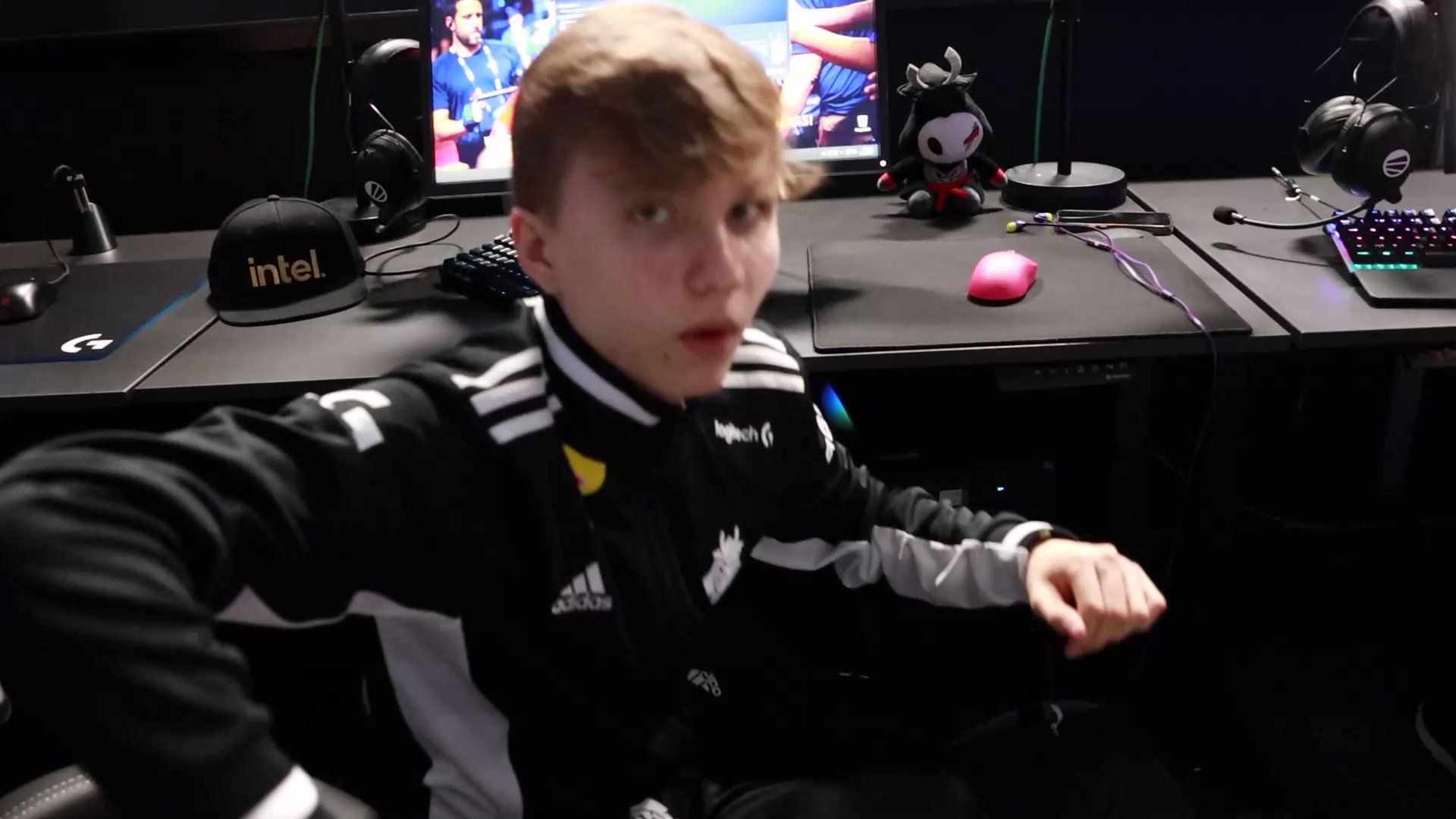 M0NESY Wallpapers - Wallpaper Cave