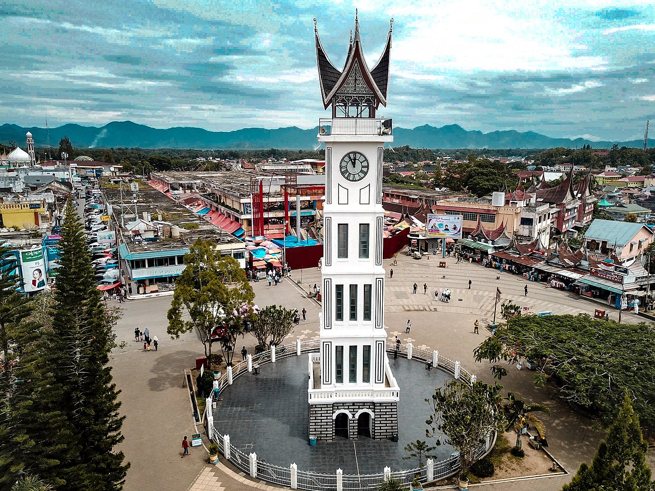 Jam Gadang Wallpapers - Wallpaper Cave