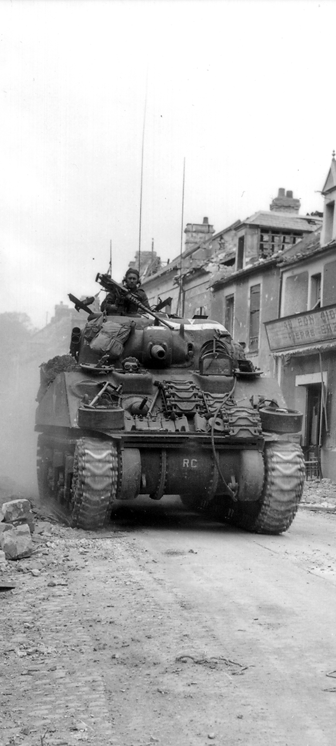 iPhone Tank Wallpapers - Wallpaper Cave