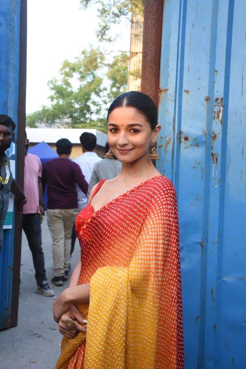 Alia Bhatt Hd Wallpaper Saree Photoshoot - Infoupdate.org