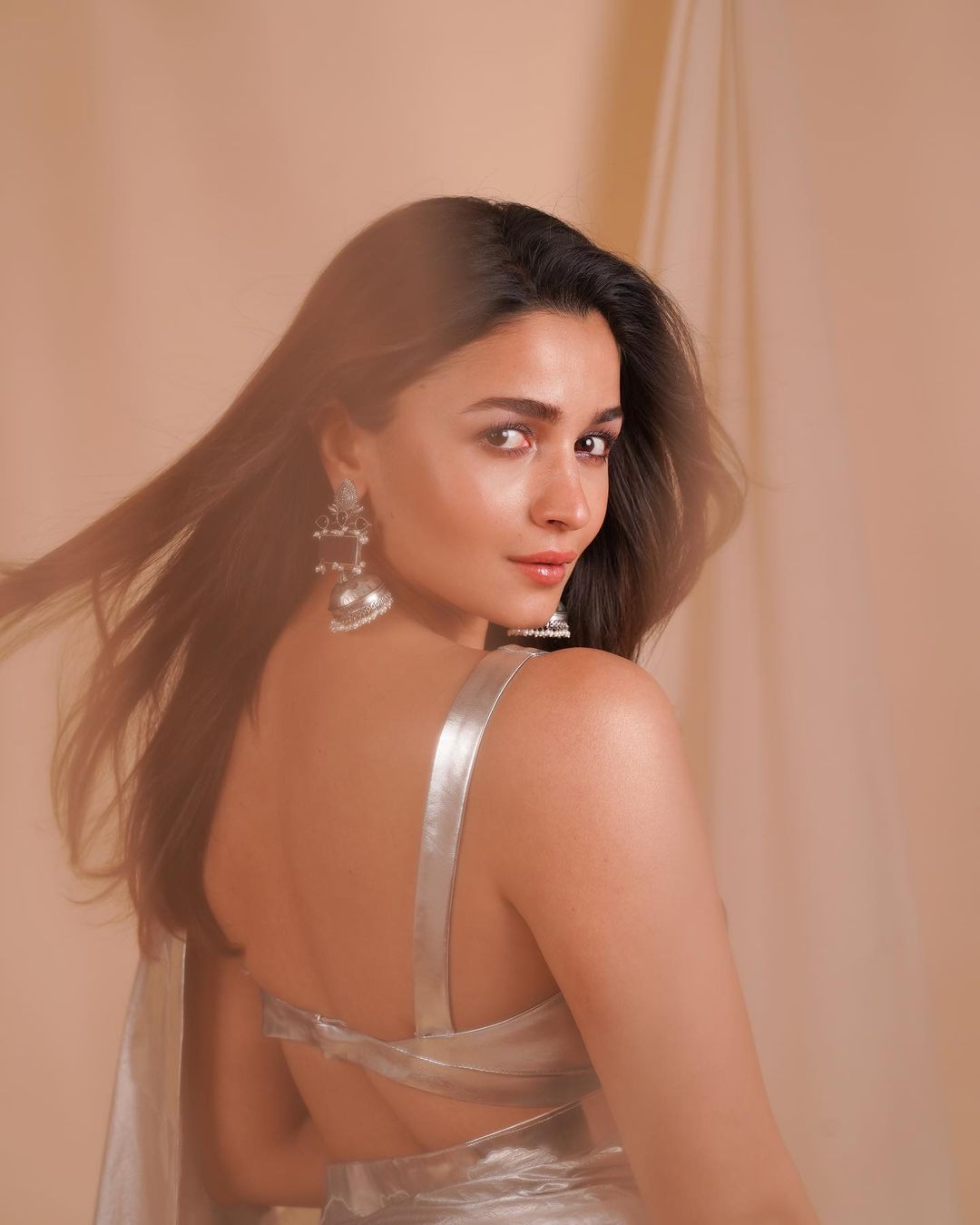 Alia Bhatt Hd Wallpaper Saree Photoshoot - Infoupdate.org