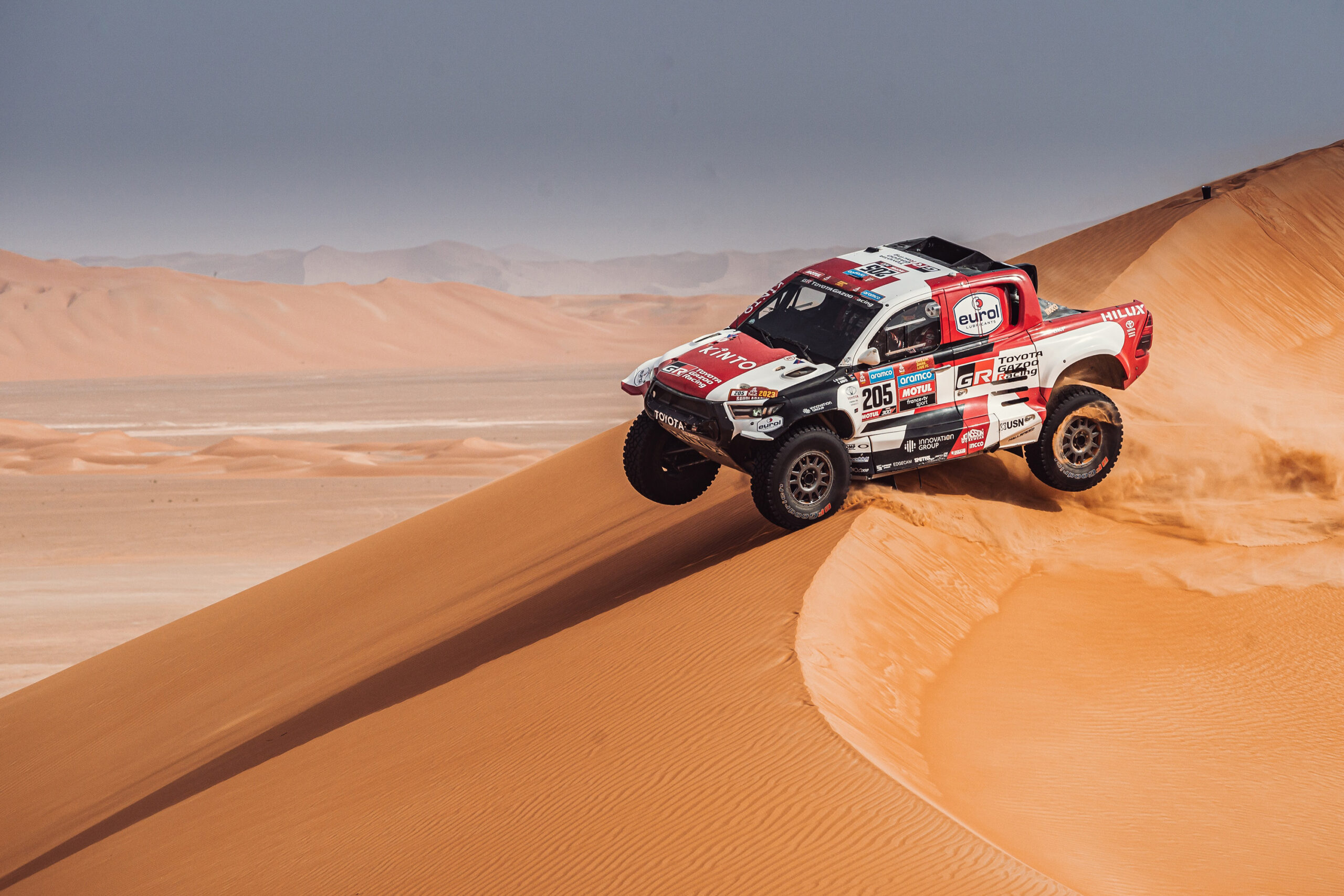 Toyota Hilux Dakar Wallpapers - Wallpaper Cave