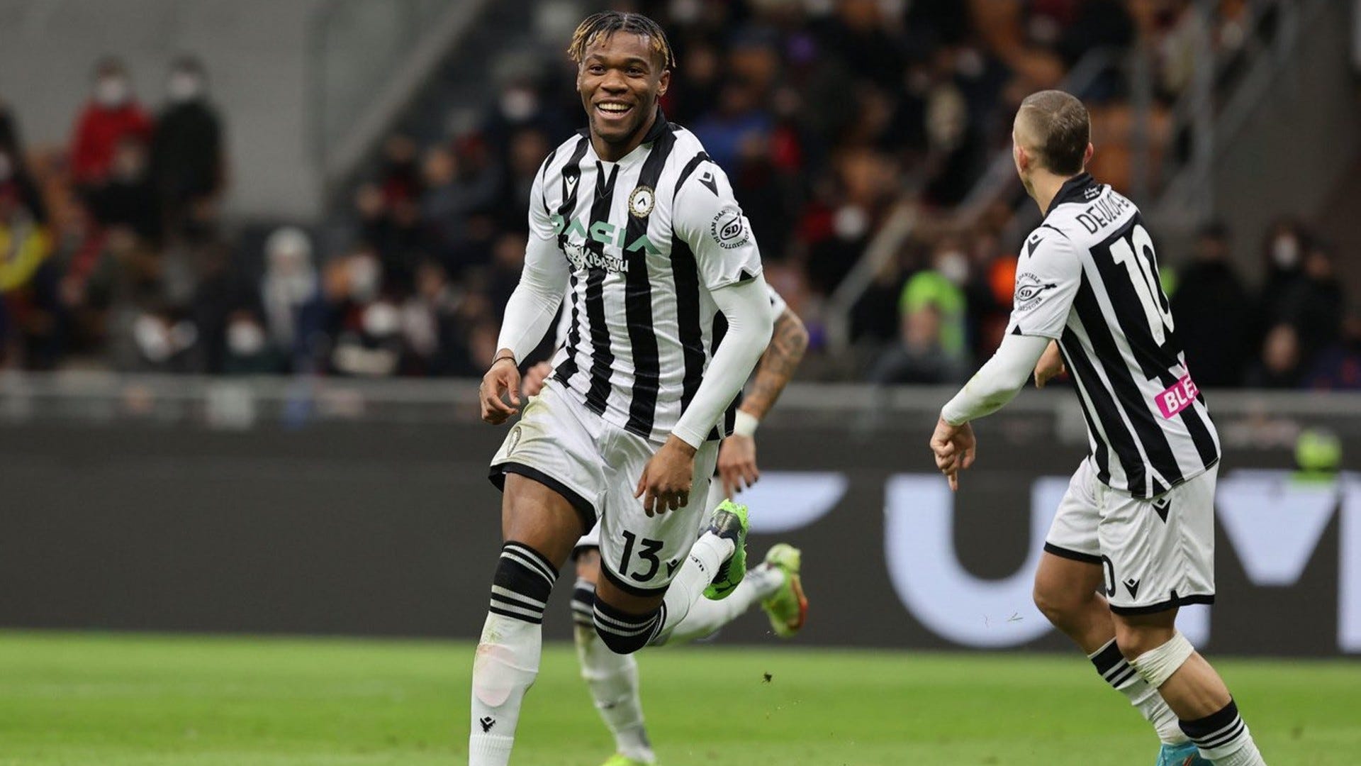 Destiny Udogie Wallpapers - Wallpaper Cave