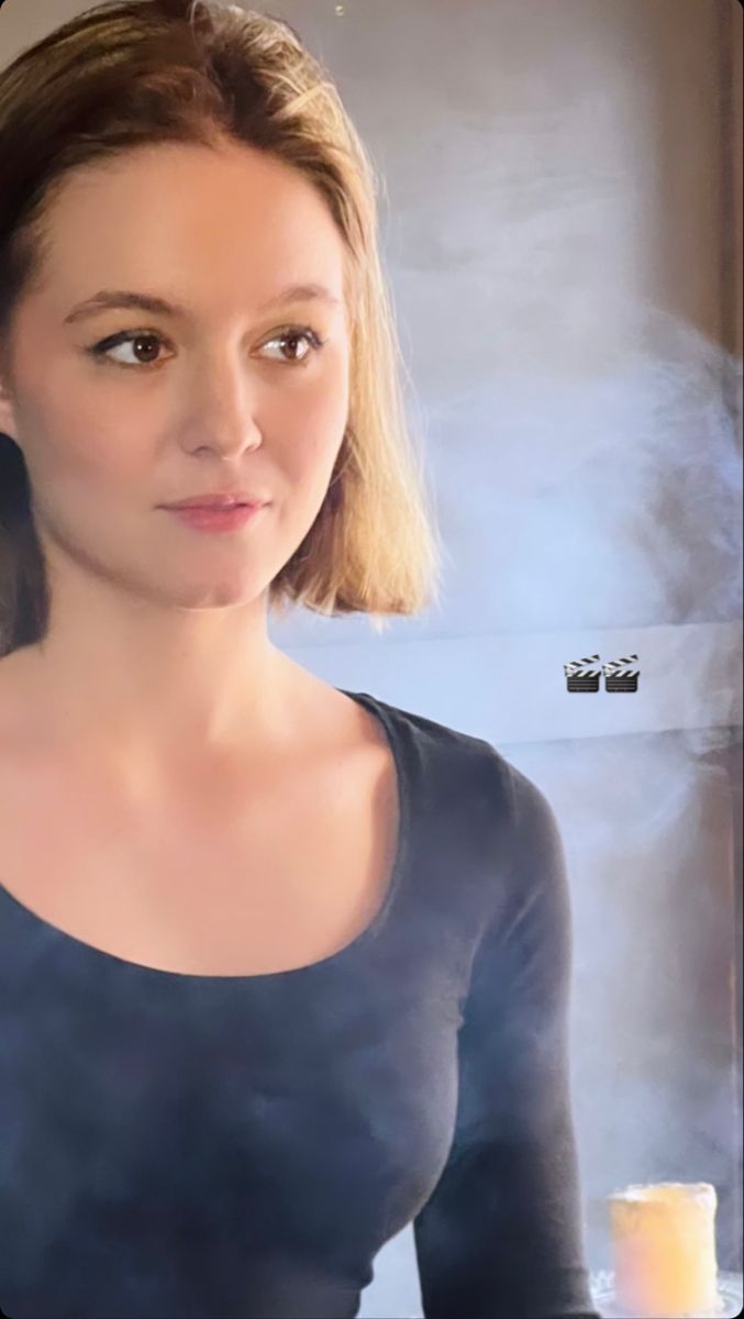 Izabela Vidovic iPhone Wallpapers - Wallpaper Cave