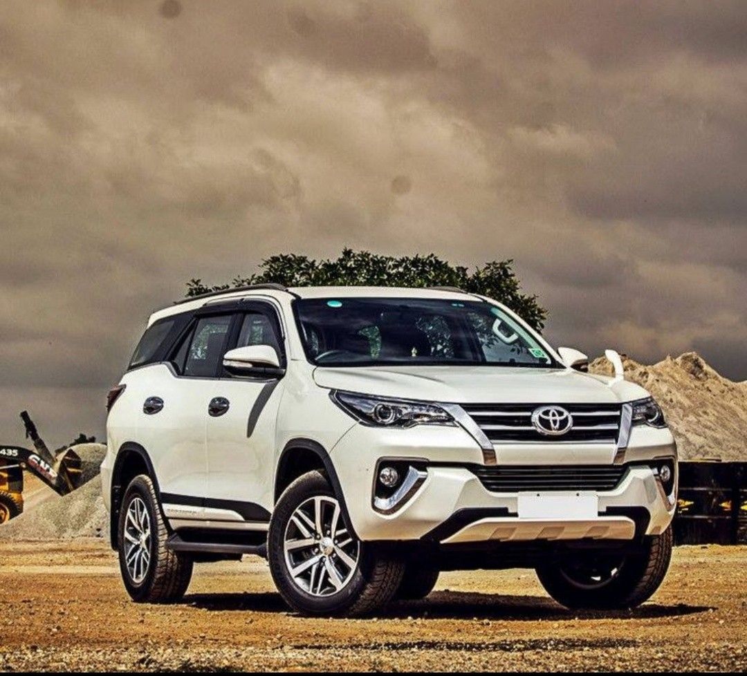 Fortuner Cars Wallpapers - Wallpaper Cave