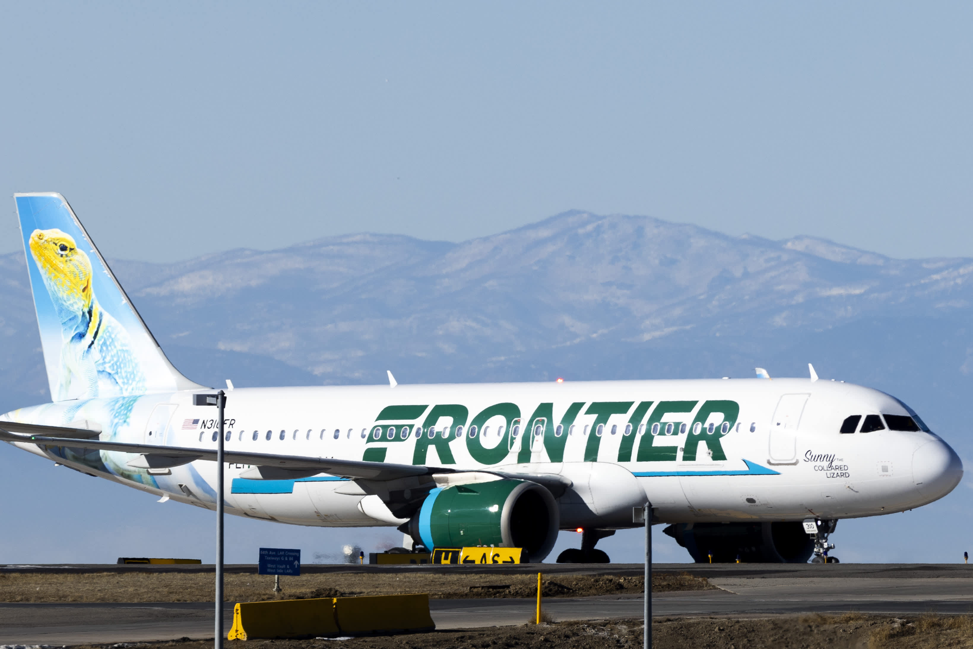 Frontier Airlines Wallpapers - Wallpaper Cave