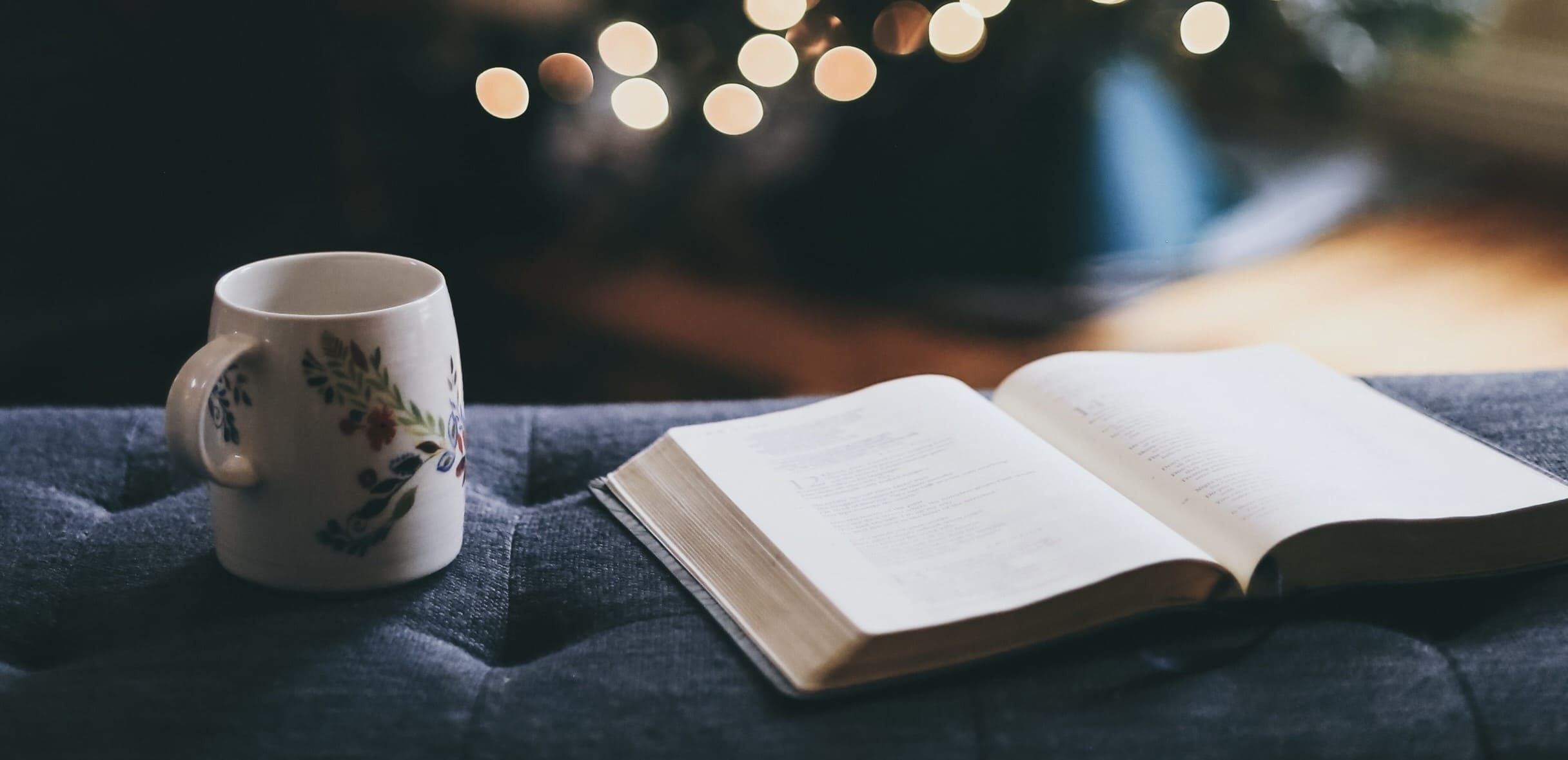 Winter Book Aesthetic Wallpapers - Wallpaper Cave