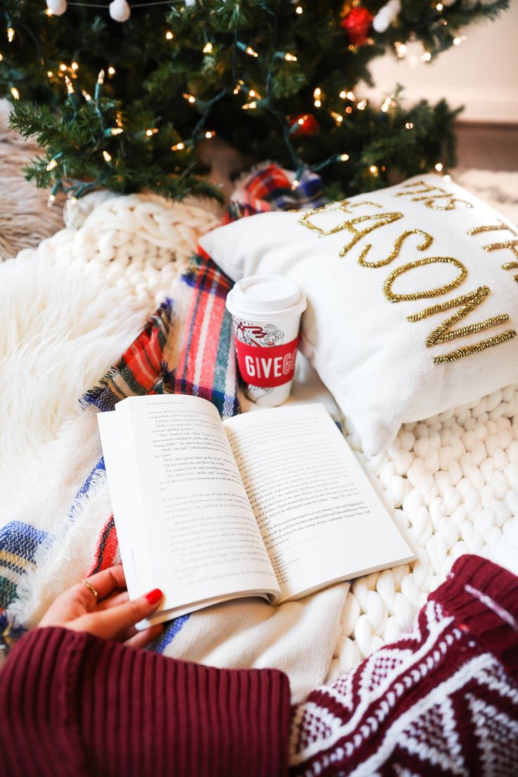 Winter Book Aesthetic Wallpapers - Wallpaper Cave