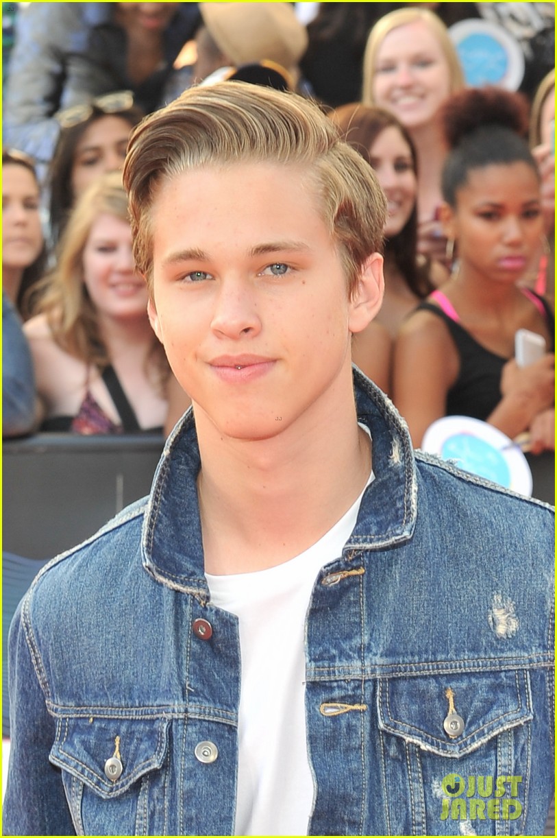 Ryan Beatty Wallpapers - Wallpaper Cave
