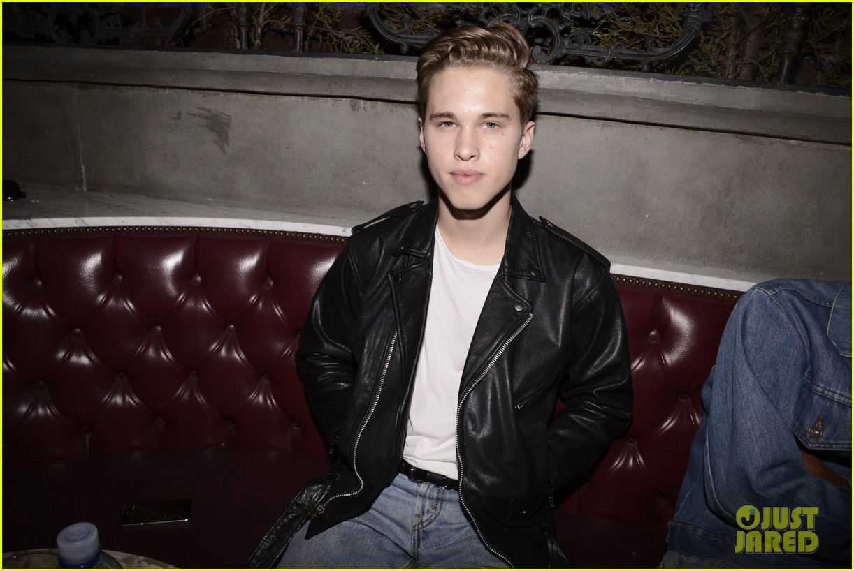 Ryan Beatty Wallpapers - Wallpaper Cave