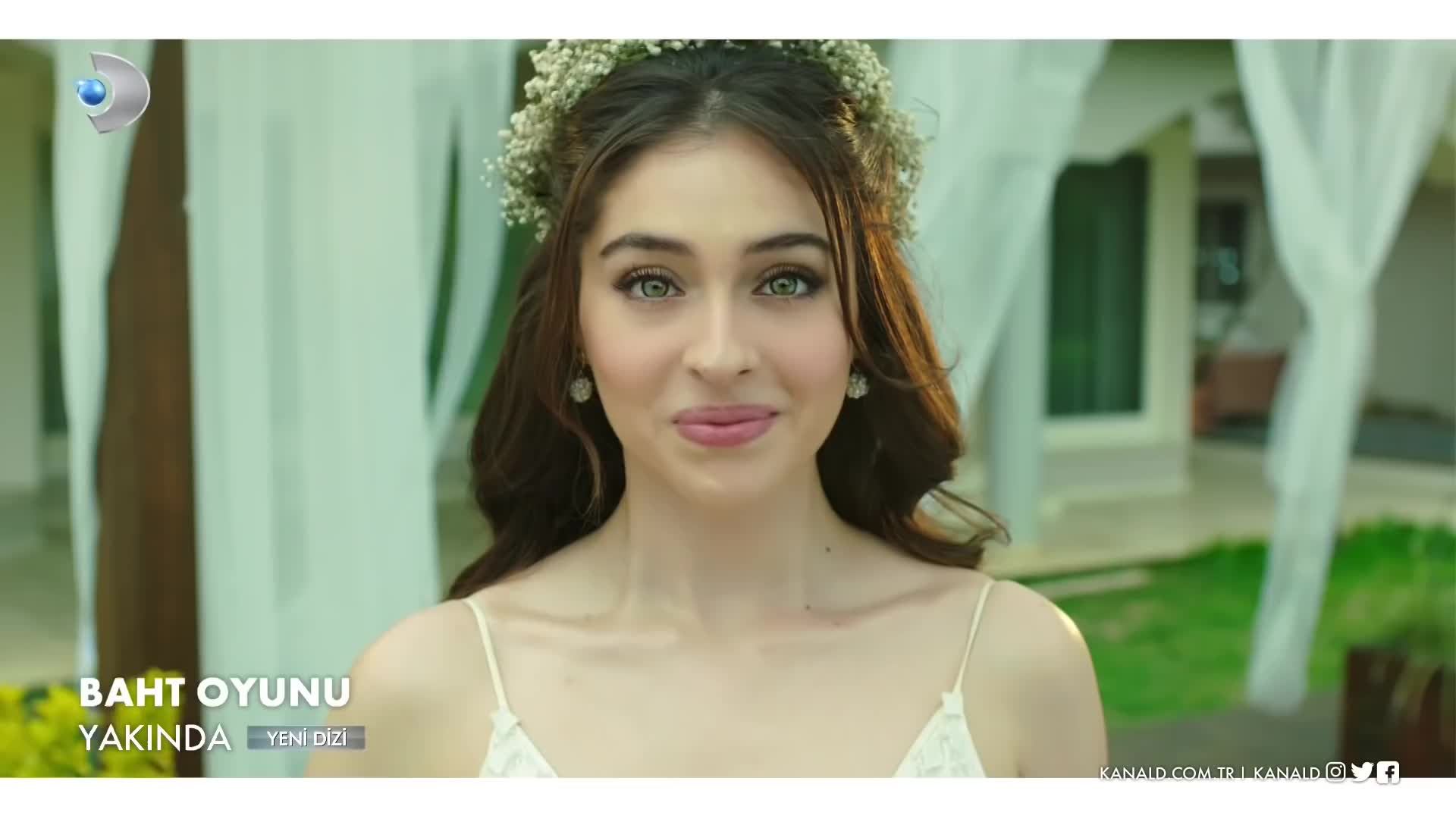 Cemre Baysel Wallpapers - Wallpaper Cave