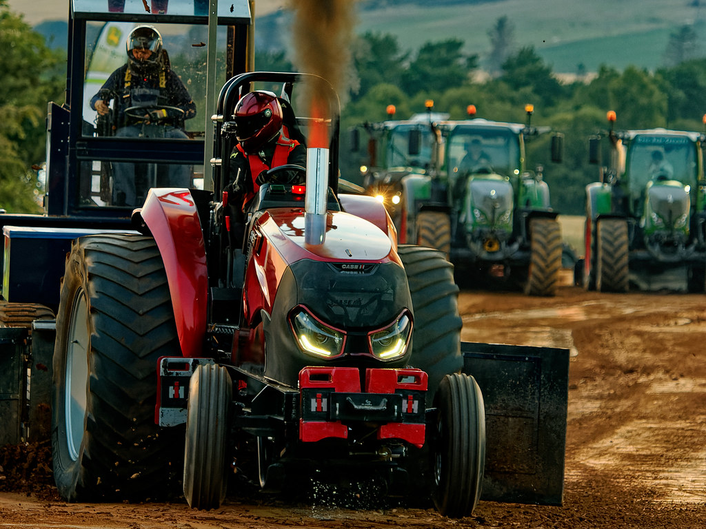 Pulling Tractors Wallpapers - Wallpaper Cave