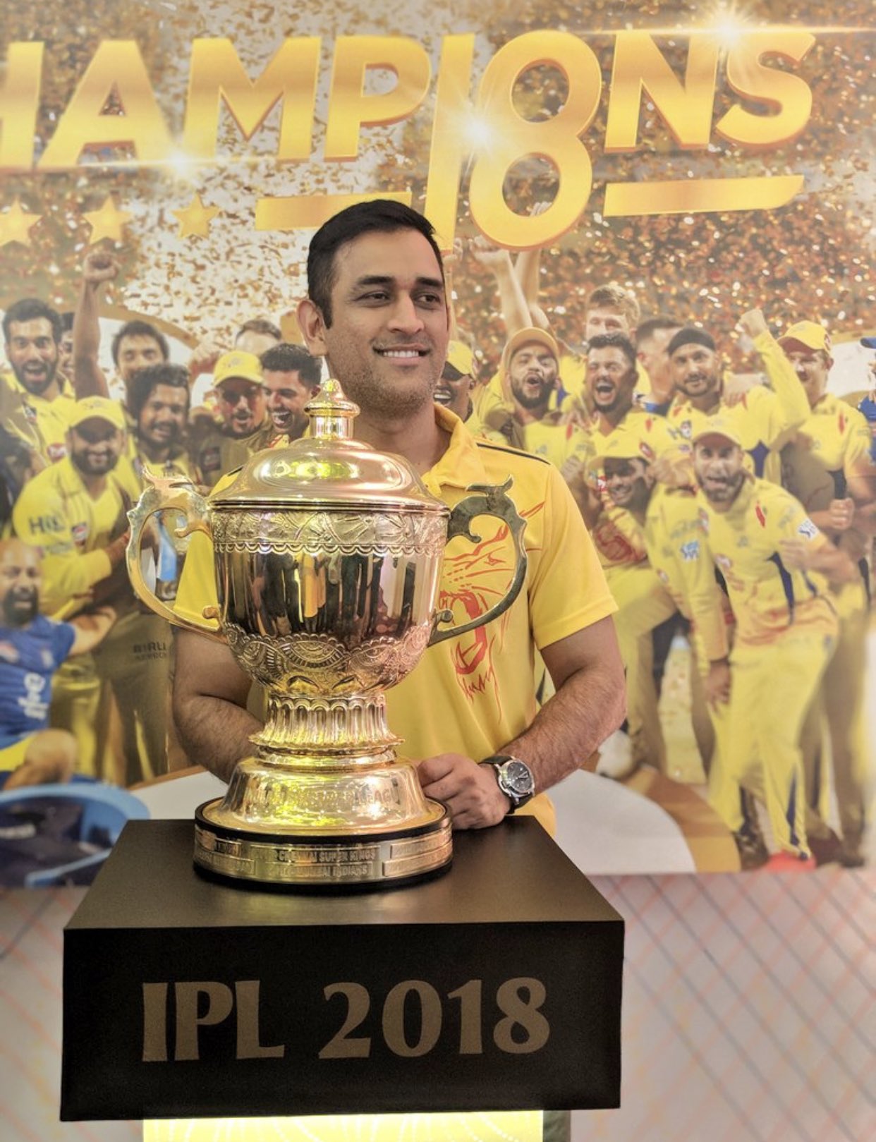 Dhoni Trophy Wallpapers - Wallpaper Cave