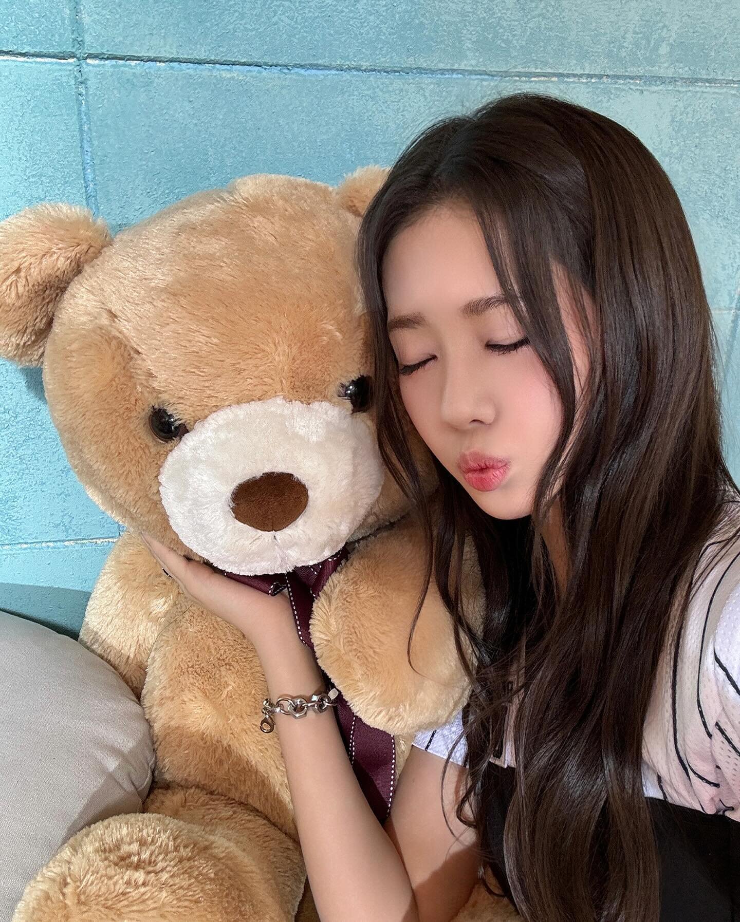 BABYMONSTER Rora Wallpapers - Wallpaper Cave