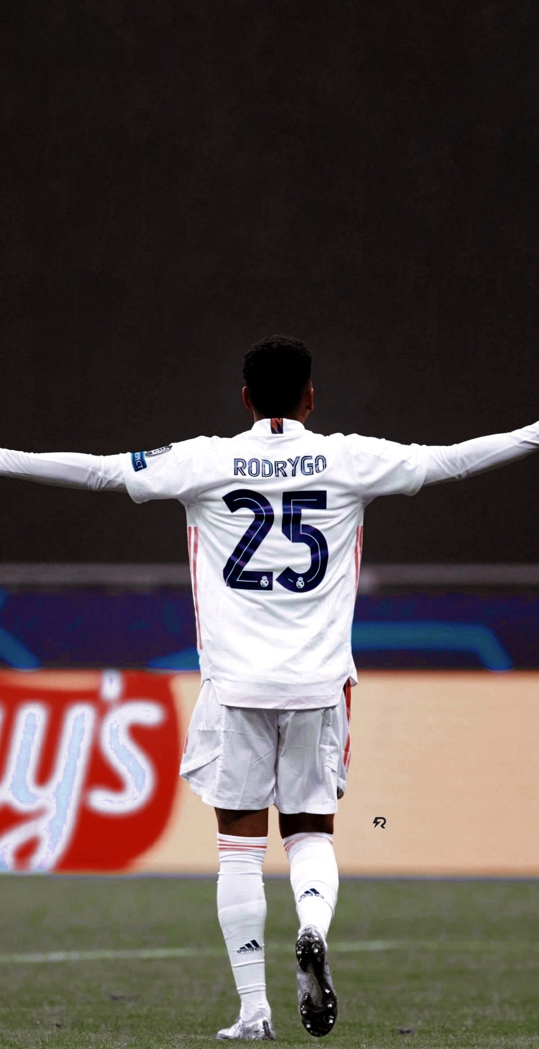 Rodrygo Real Madrid Wallpapers - Wallpaper Cave