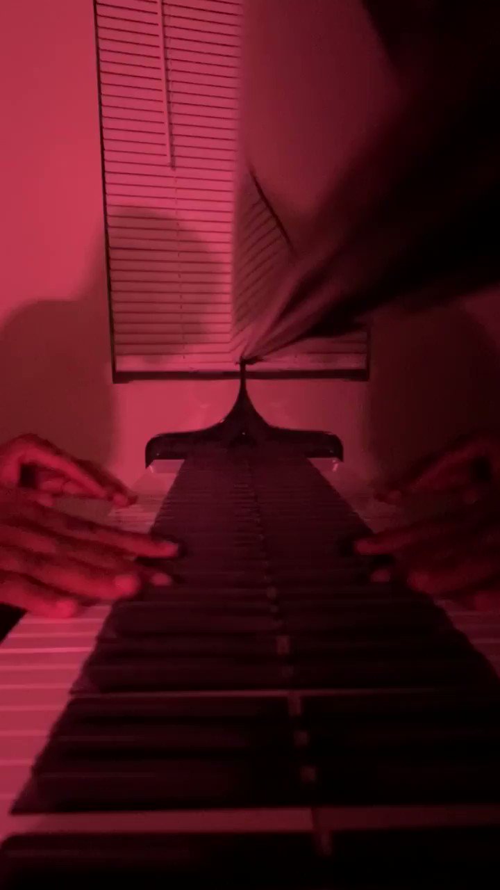 Aesthetic Red Piano Wallpapers - Wallpaper Cave