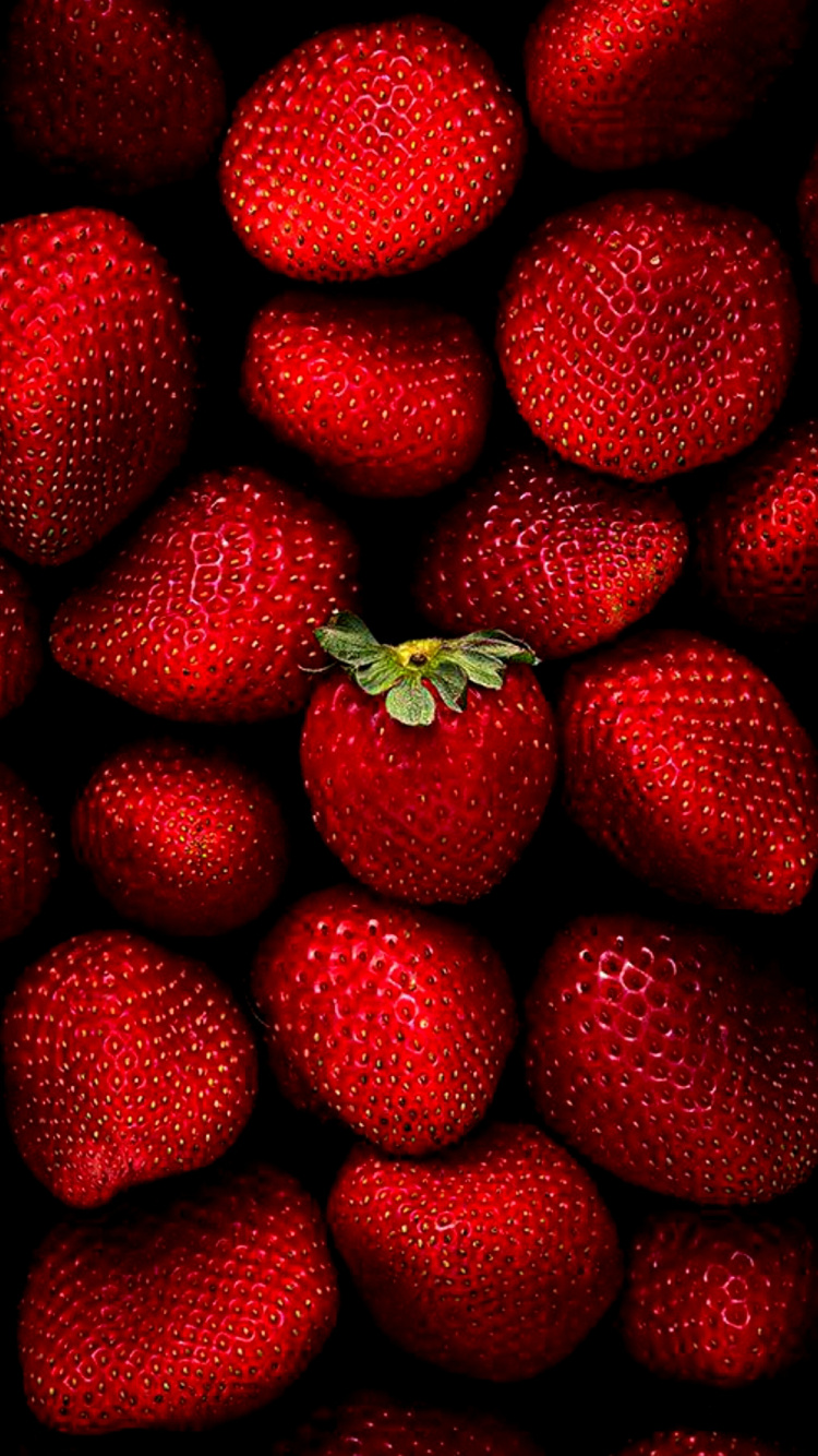 Strawberry 4k iPhone Wallpapers - Wallpaper Cave