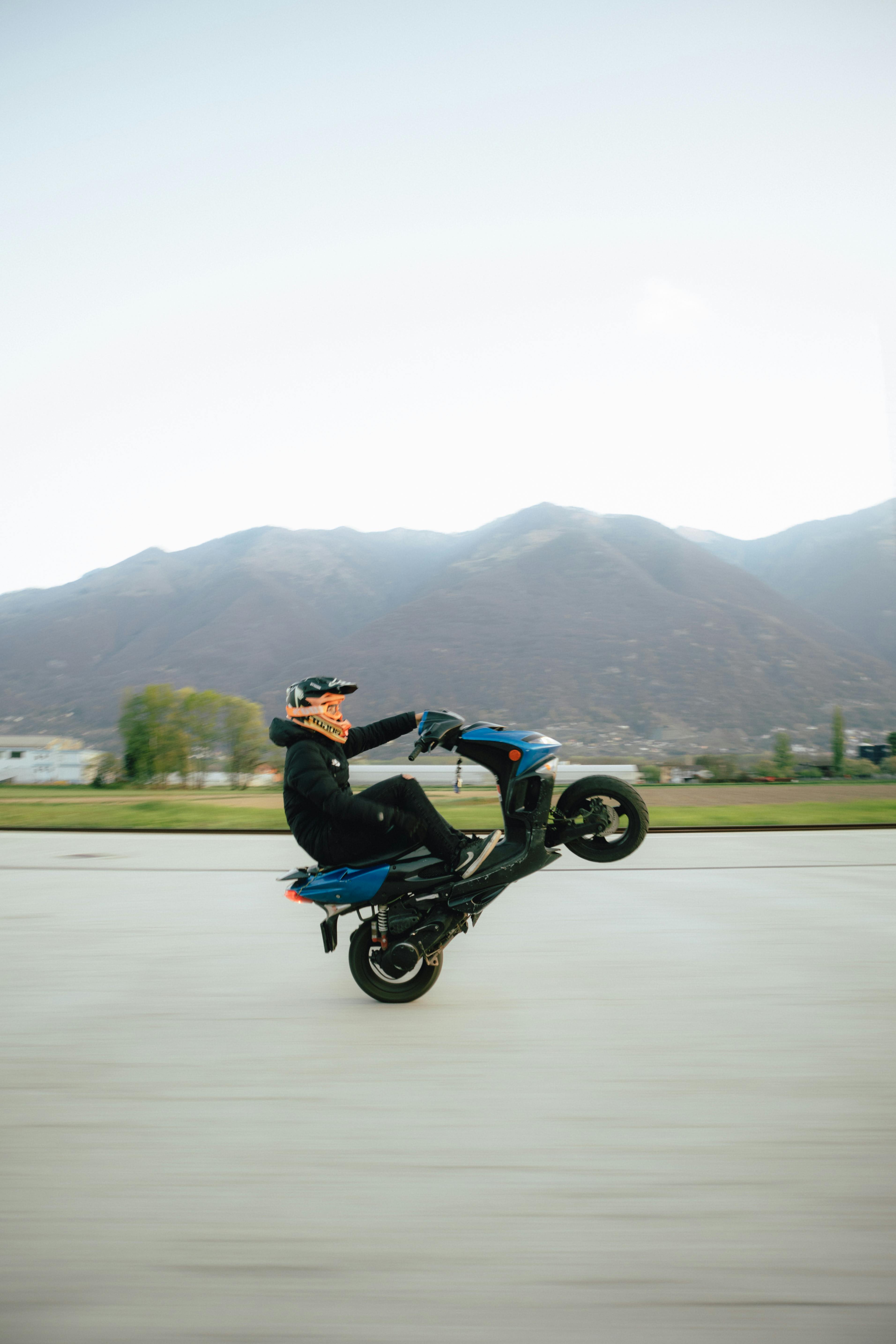 Motorcycle Wheelie Wallpapers - Wallpaper Cave