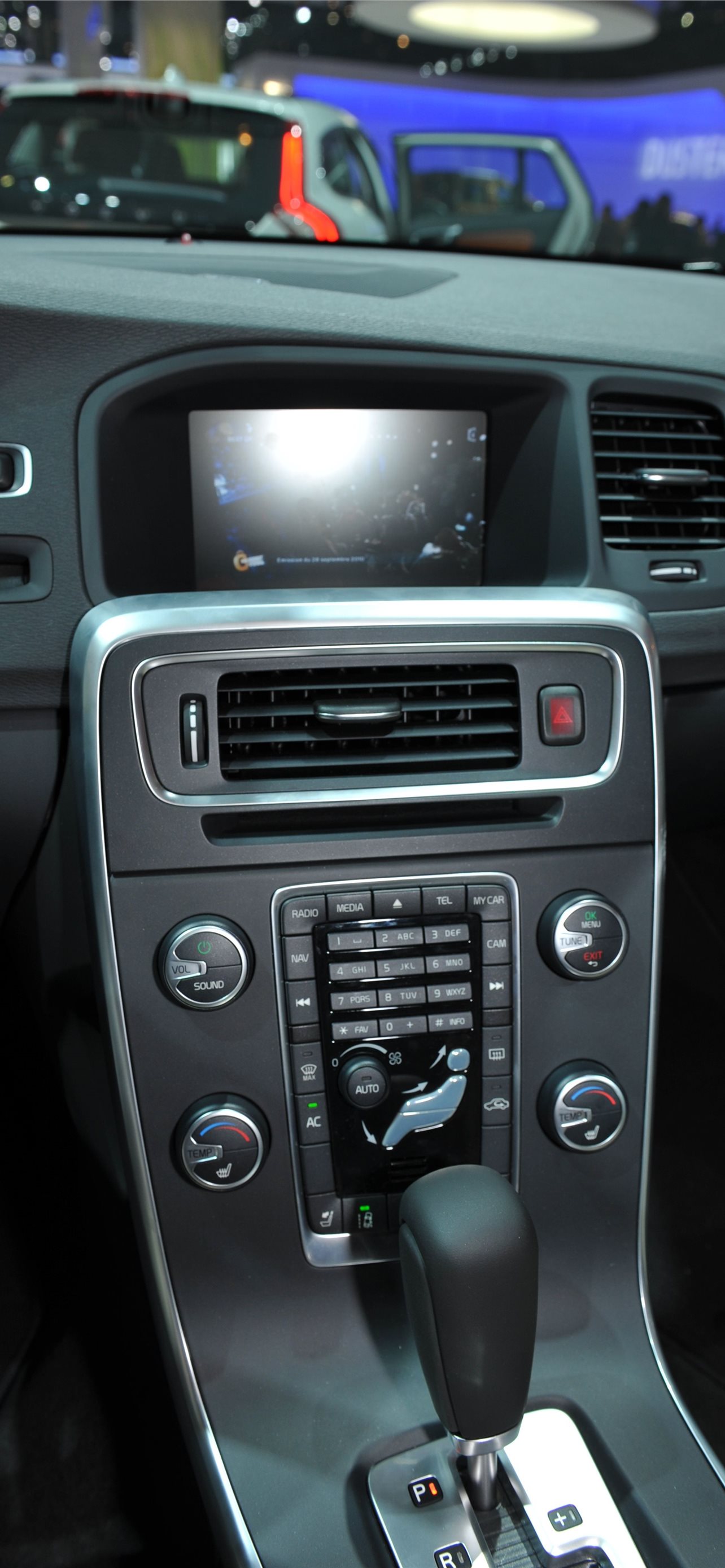 Volvo V40 HD iPhone Wallpapers - Wallpaper Cave